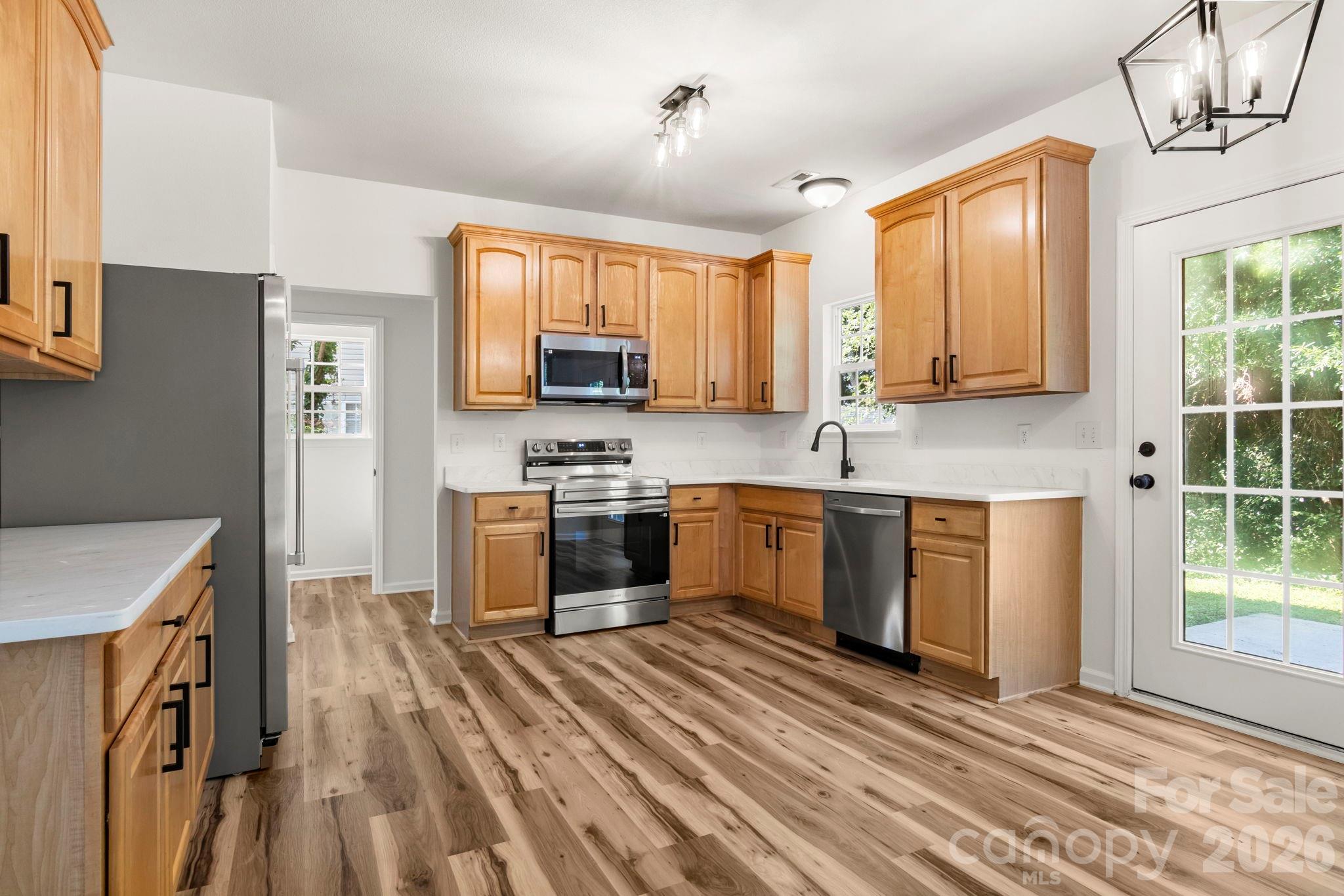 Photo 8 of 12519 Wandering Brook Drive, Charlotte, NC