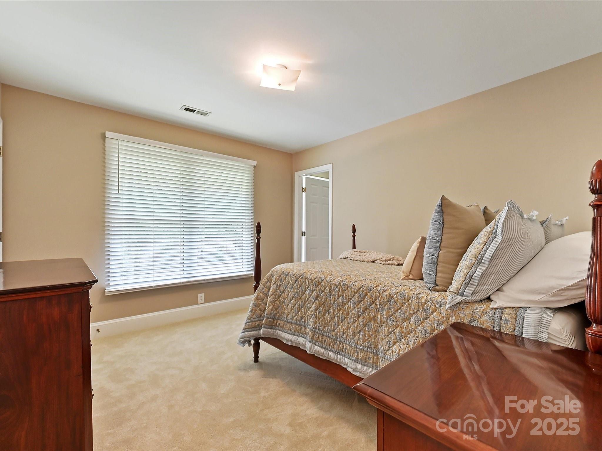 Photo 18 of 11902 Mountain Crest Circle, Charlotte, NC