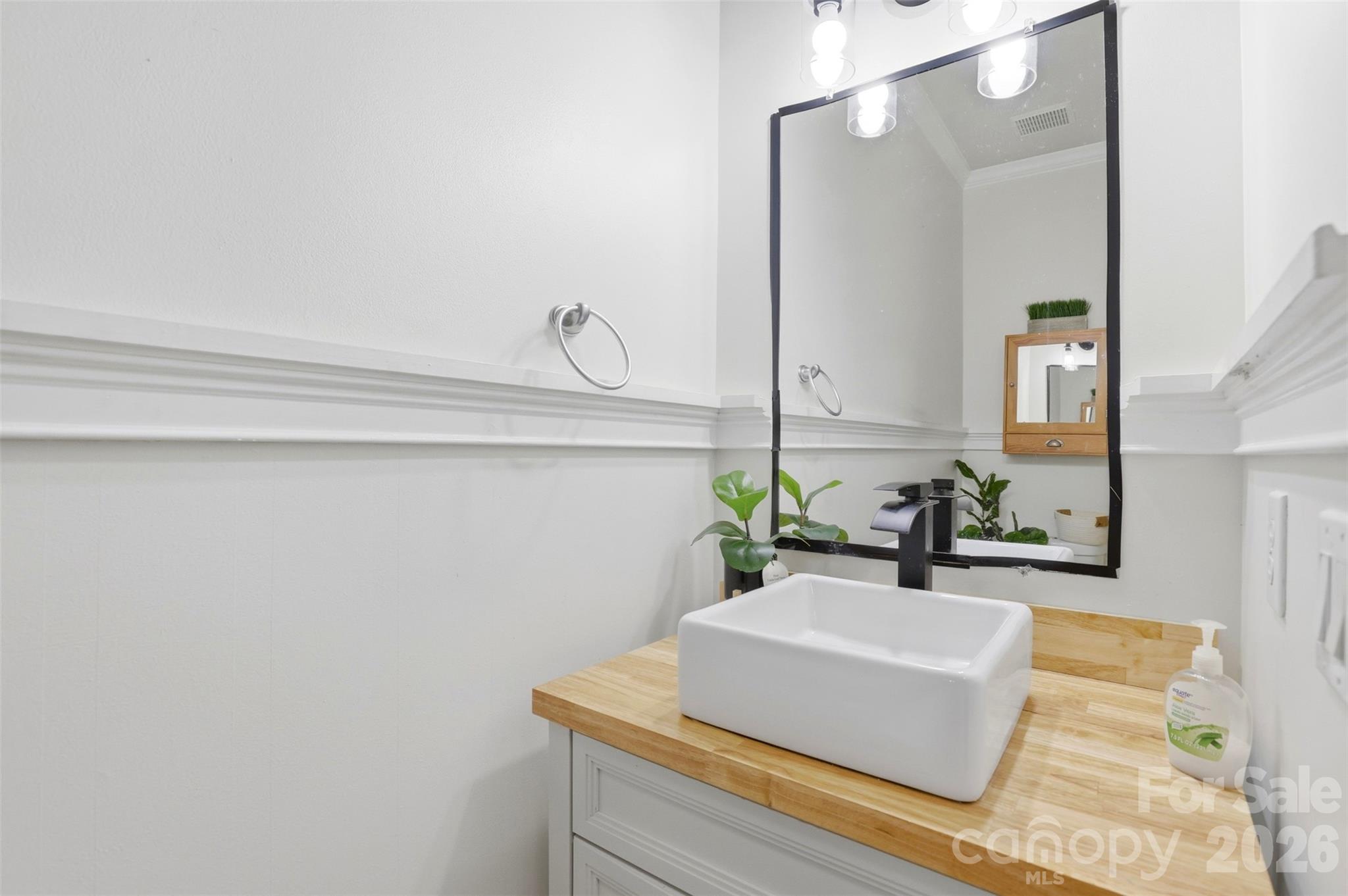 Photo 15 of 12101 Carolina Oak Circle, Charlotte, NC