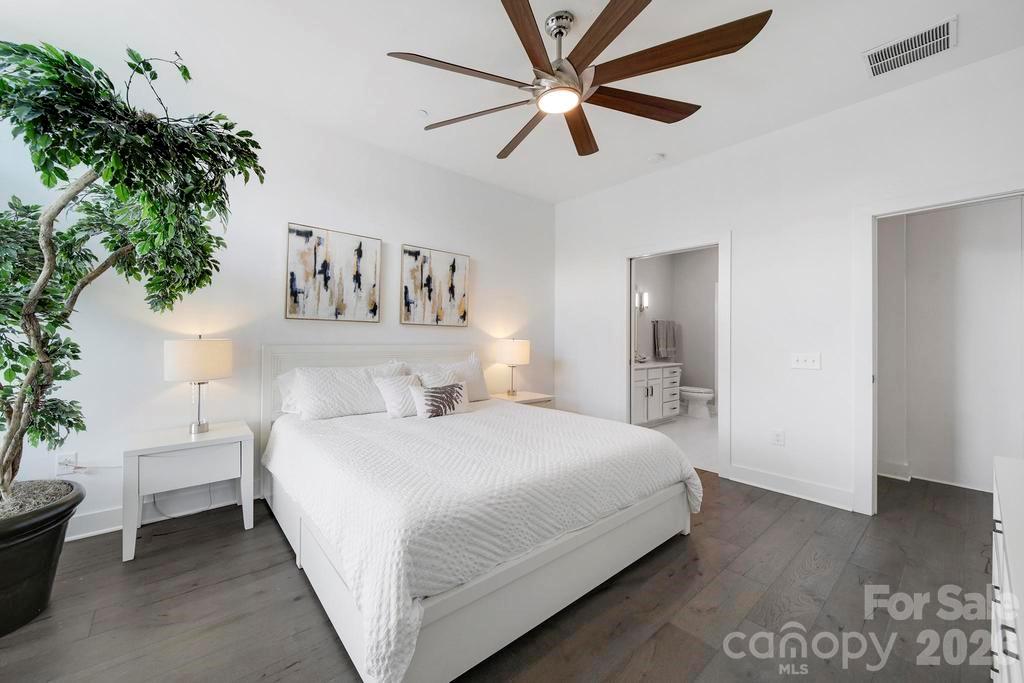 Photo 12 of 2401 Euclid Avenue301, Charlotte, NC