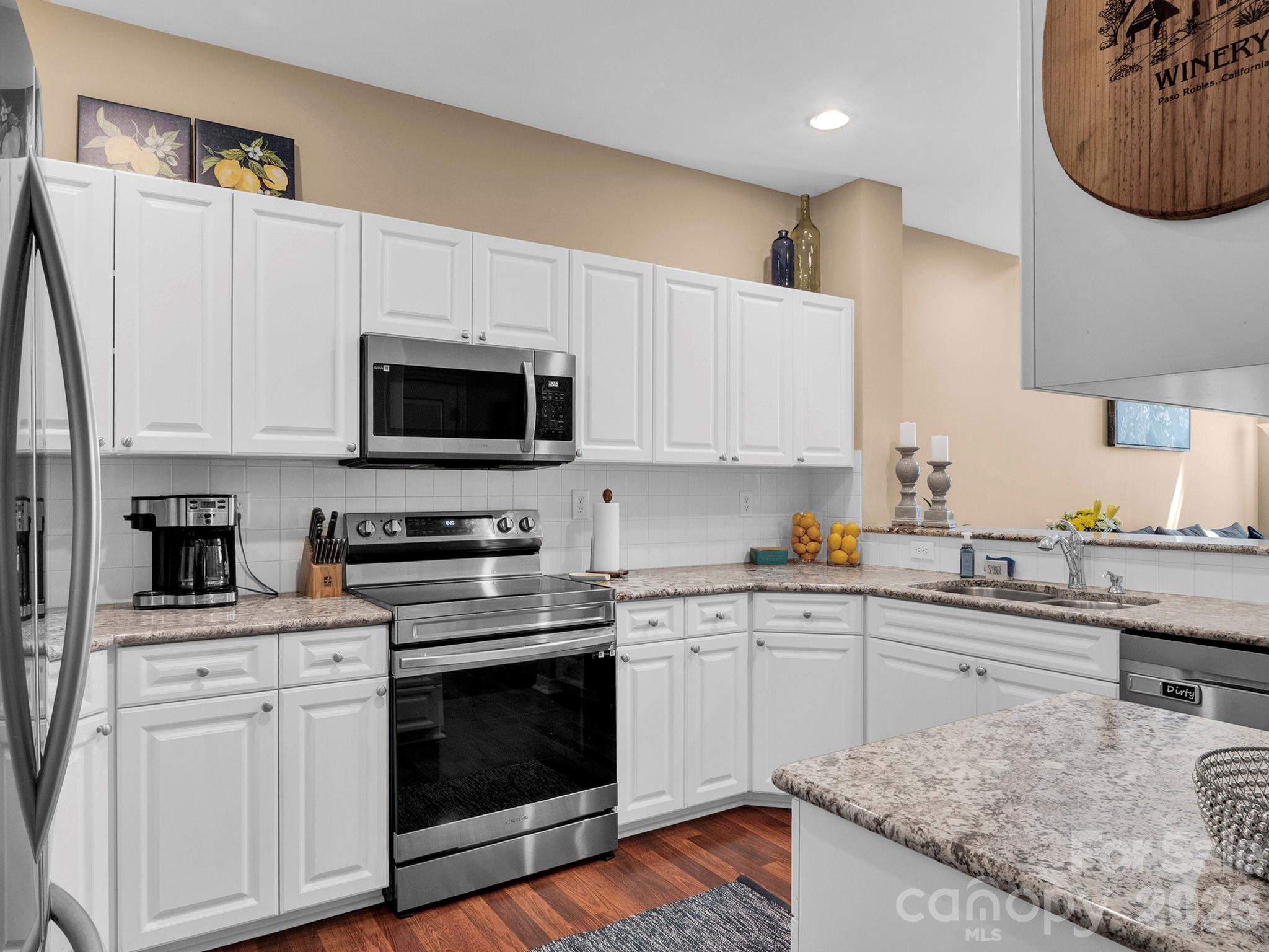 8444 Brookings Drive, Charlotte, NC - photo 8 of 43