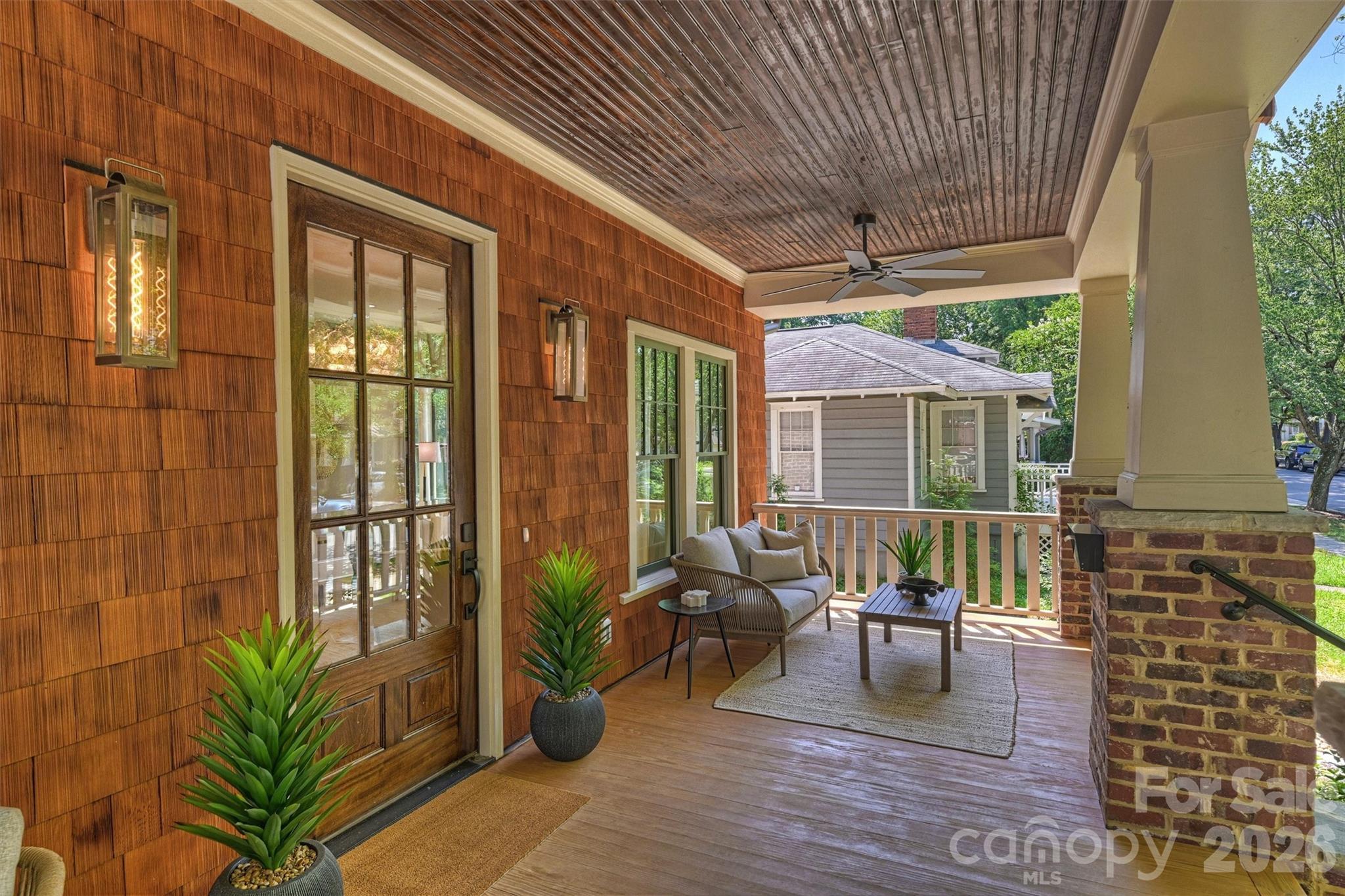 Photo 4 of 509 E Tremont Avenue, Charlotte, NC