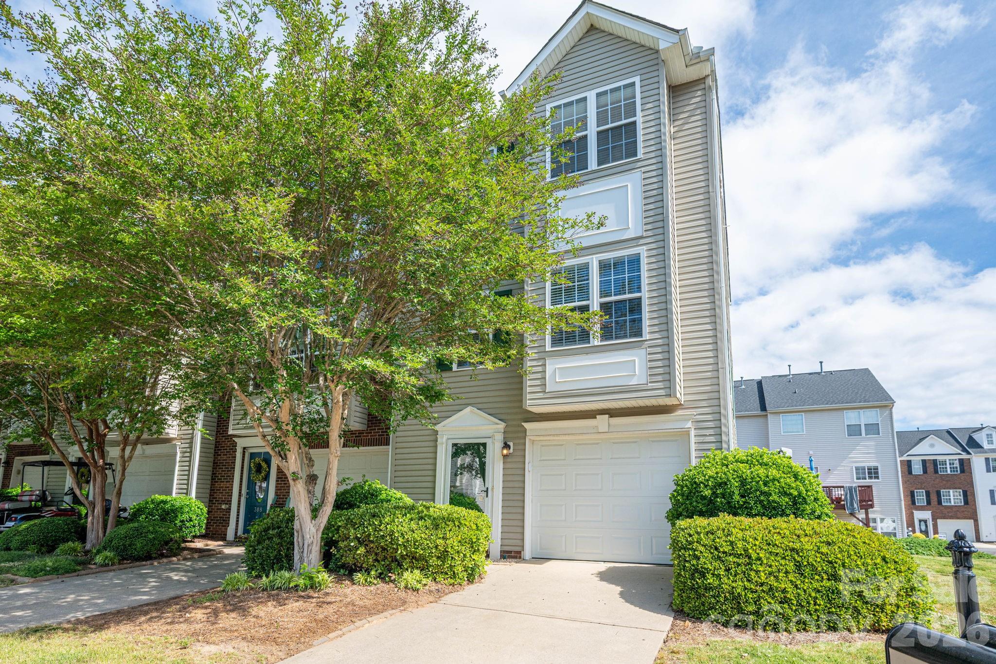 304 Rock Ridge Lane, Mount Holly, NC