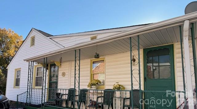 2126 Syracuse Drive, Charlotte, NC - photo 2 of 15
