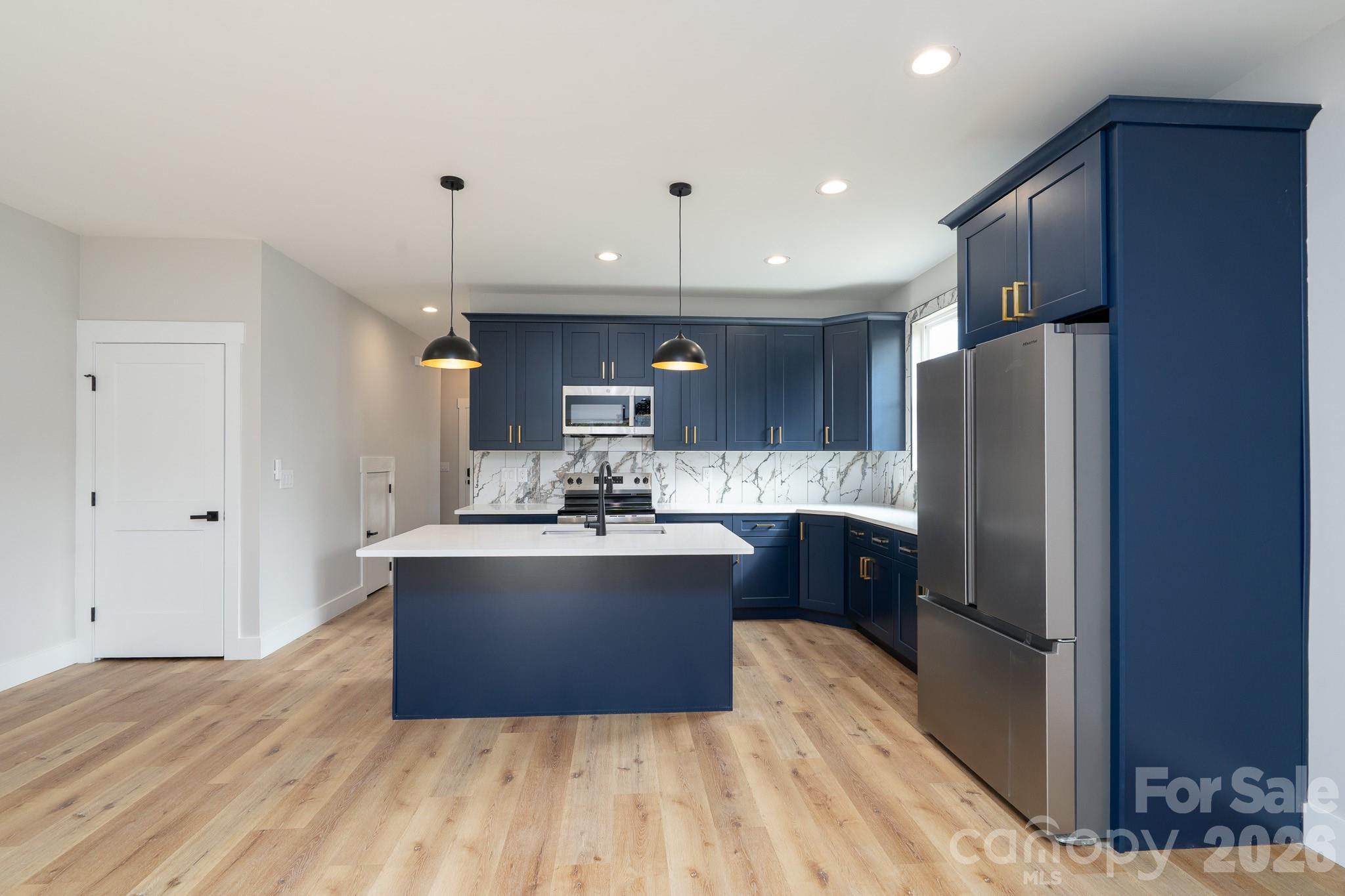 Photo 3 of 912 B Rhode Island Avenue NW, Kannapolis, NC