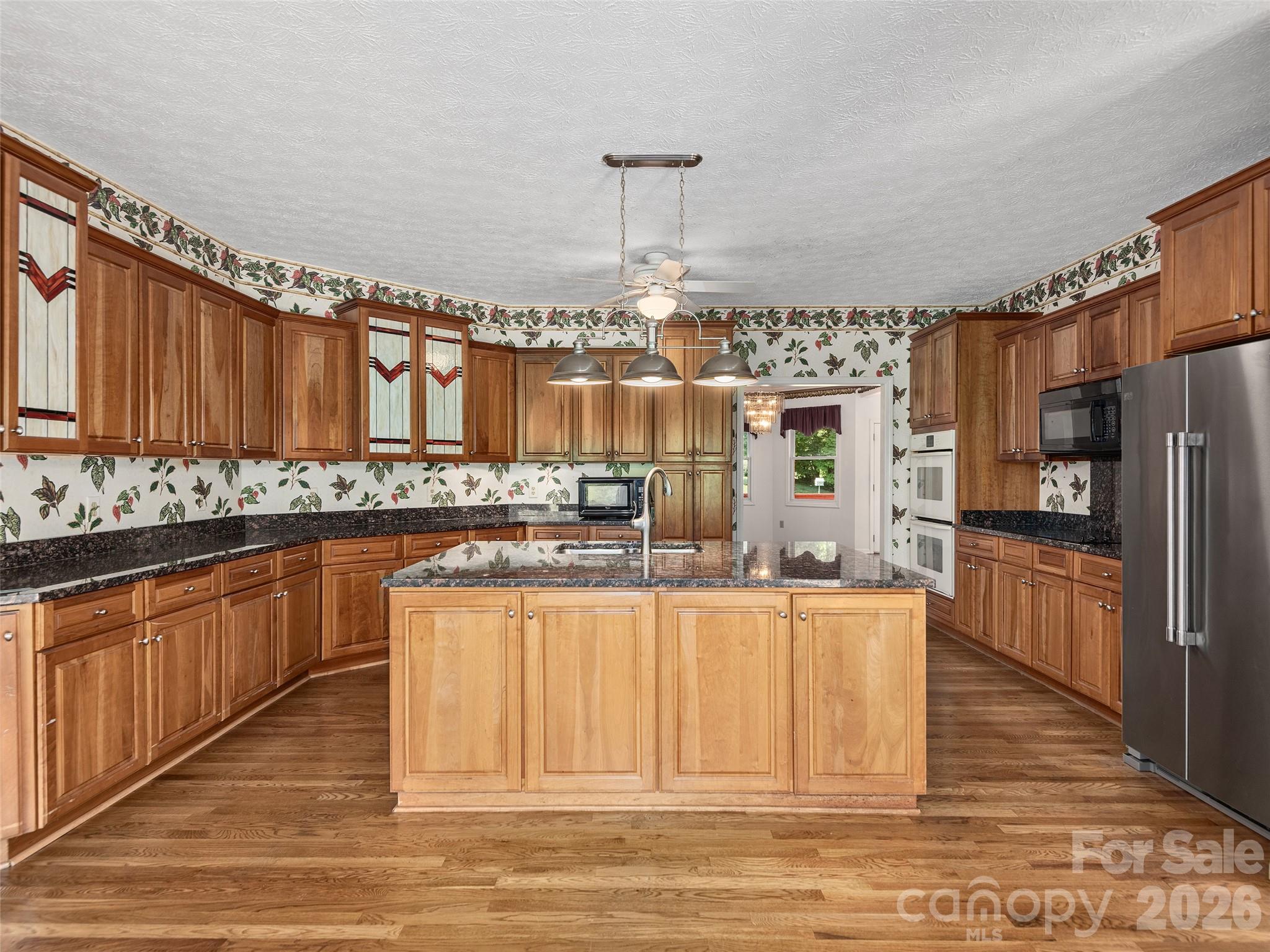39 Beaumont Drive, Hendersonville, NC - photo 8 of 36