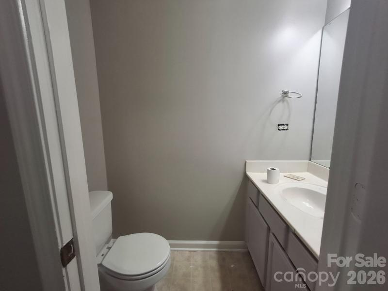 Photo 6 of 821 Lakehill Road, Charlotte, NC