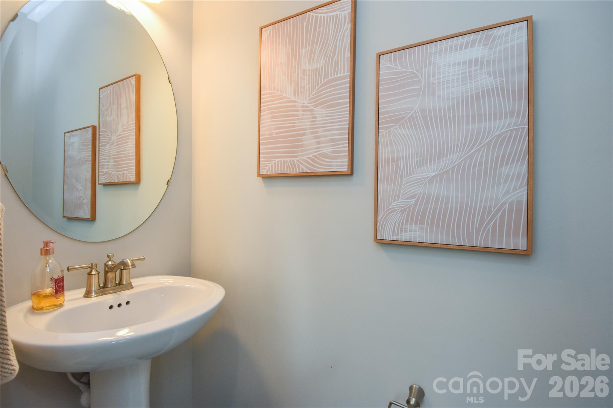 Photo 16 of 612 Tudor Park Way, Charlotte, NC
