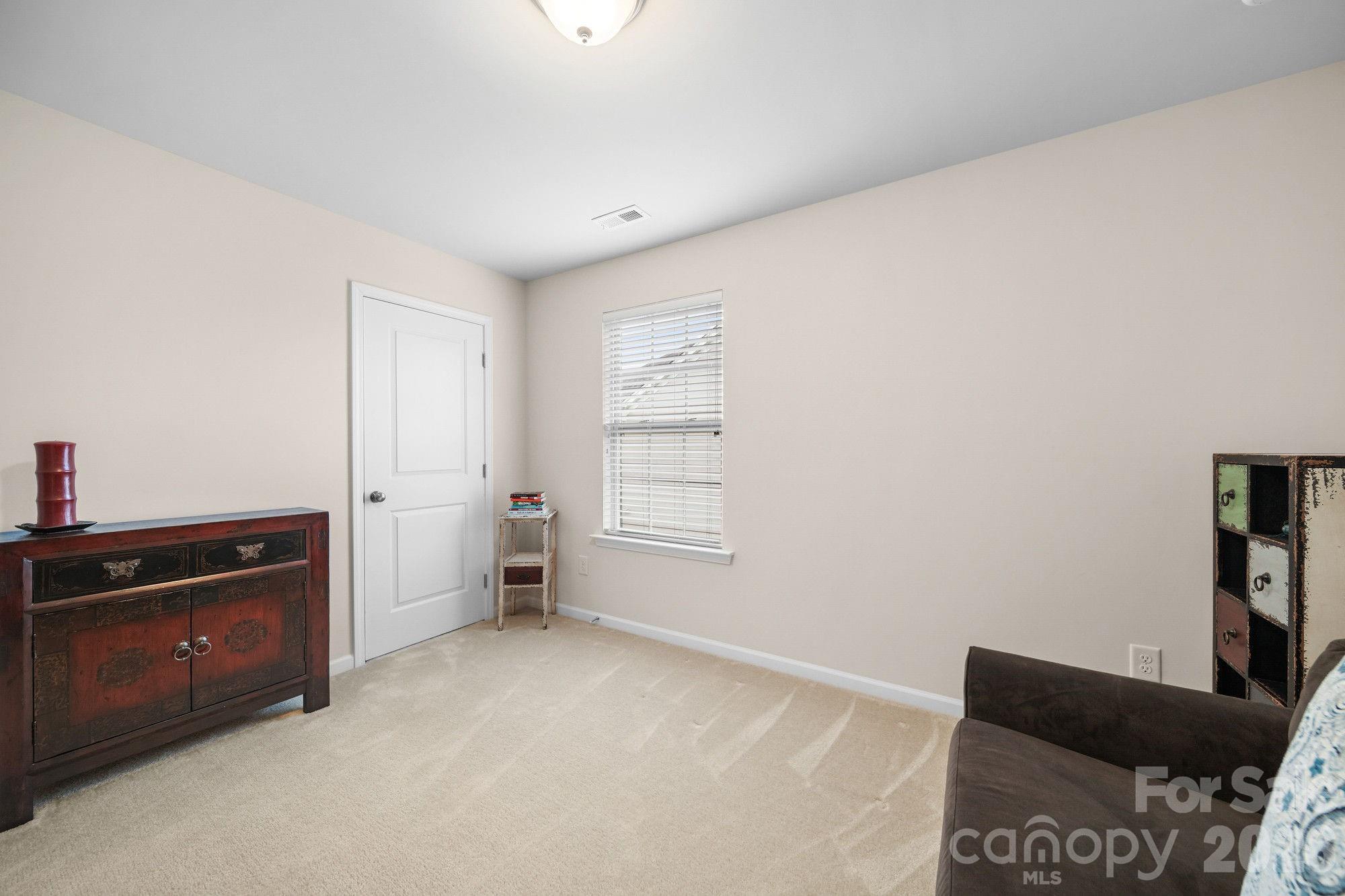 Photo 20 of 17516 Austins Creek Drive, Charlotte, NC