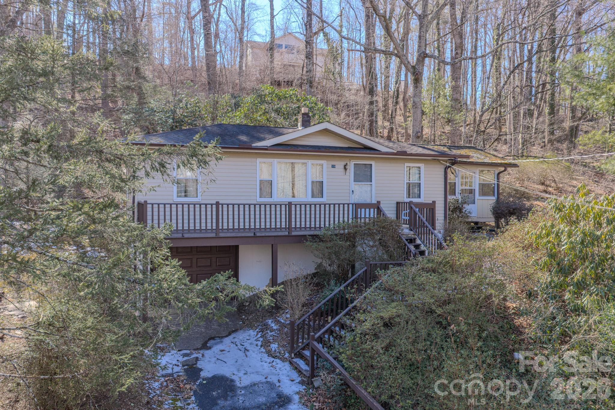 550 Saluda Street, Hendersonville, NC