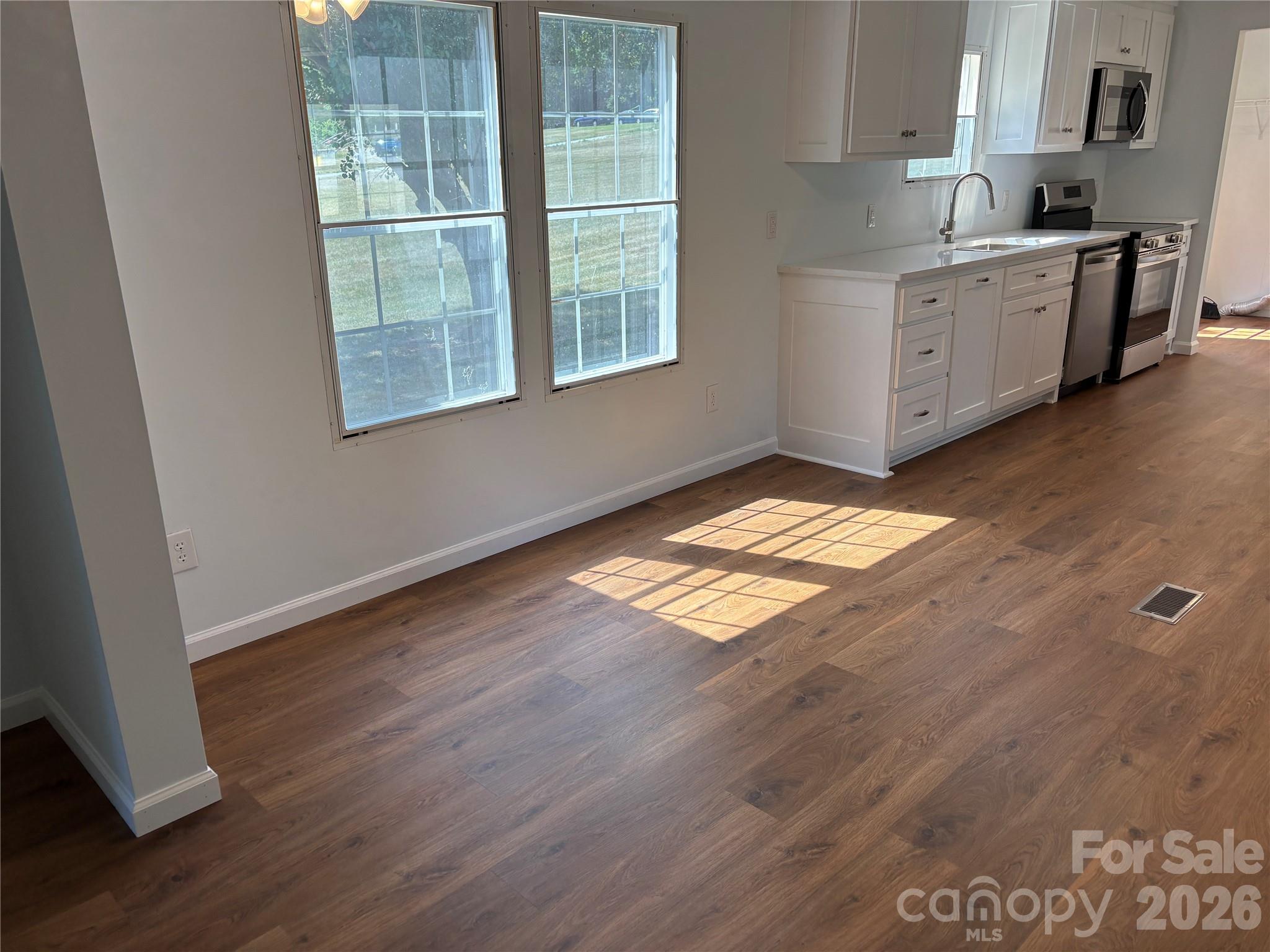 559 School Drive, Taylorsville, NC - photo 15 of 49