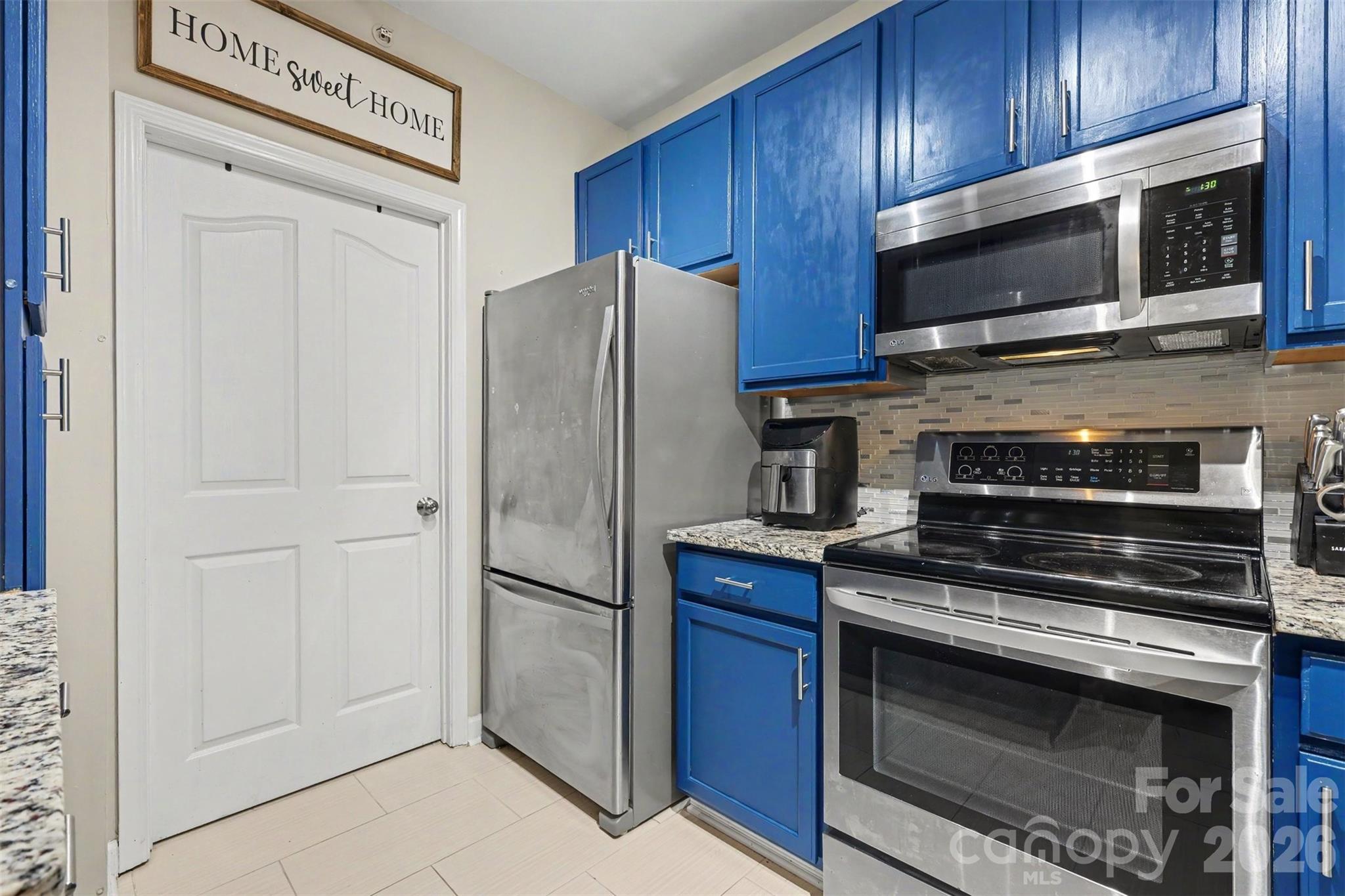 Photo 9 of 10616 Hill Point Court, Charlotte, NC