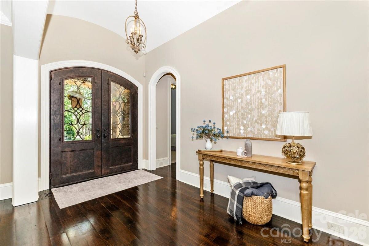 8100 Skye Lochs Drive, Waxhaw, NC - photo 3 of 42