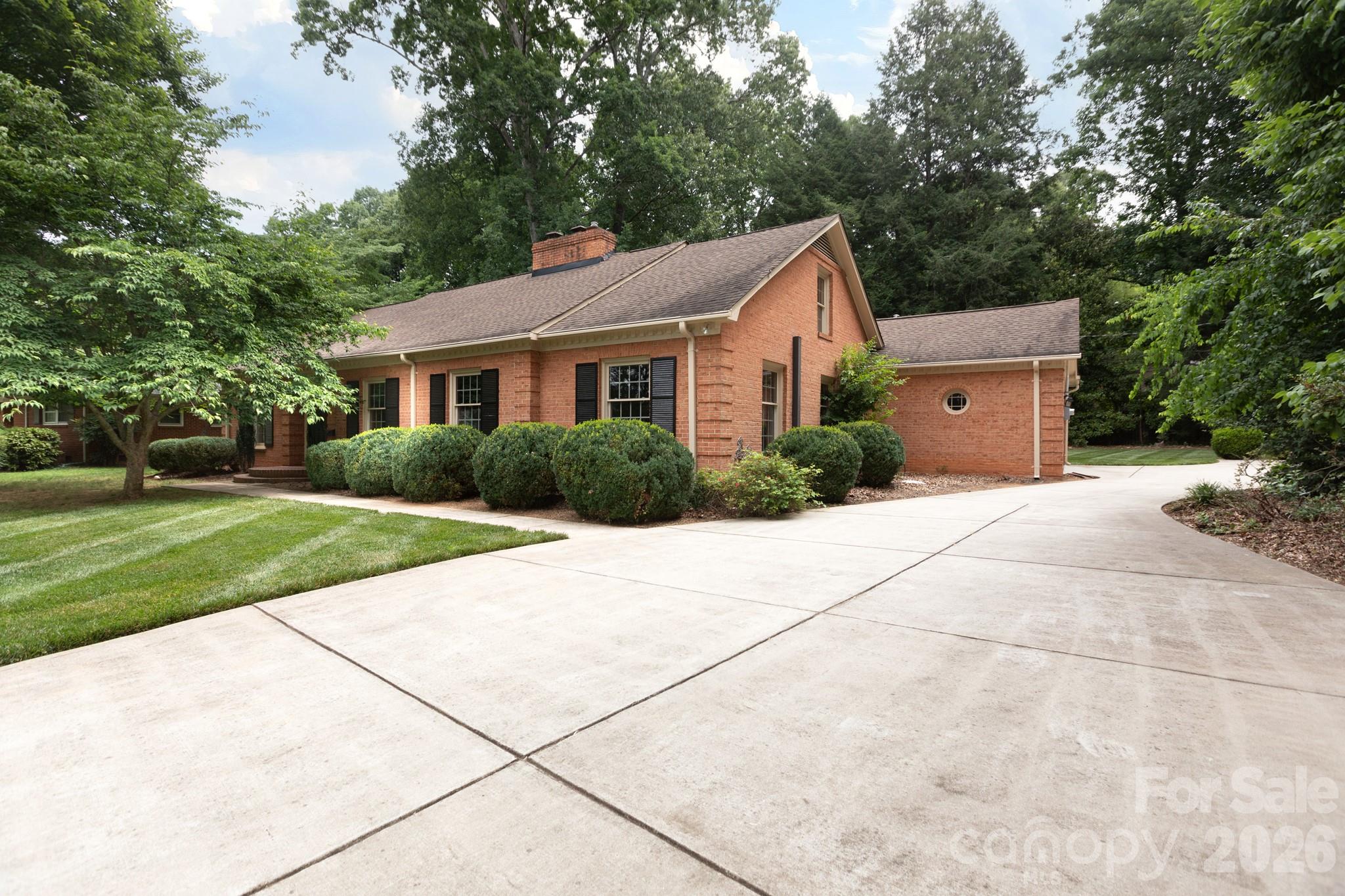 Photo 48 of 5511 Robinhood Road, Charlotte, NC