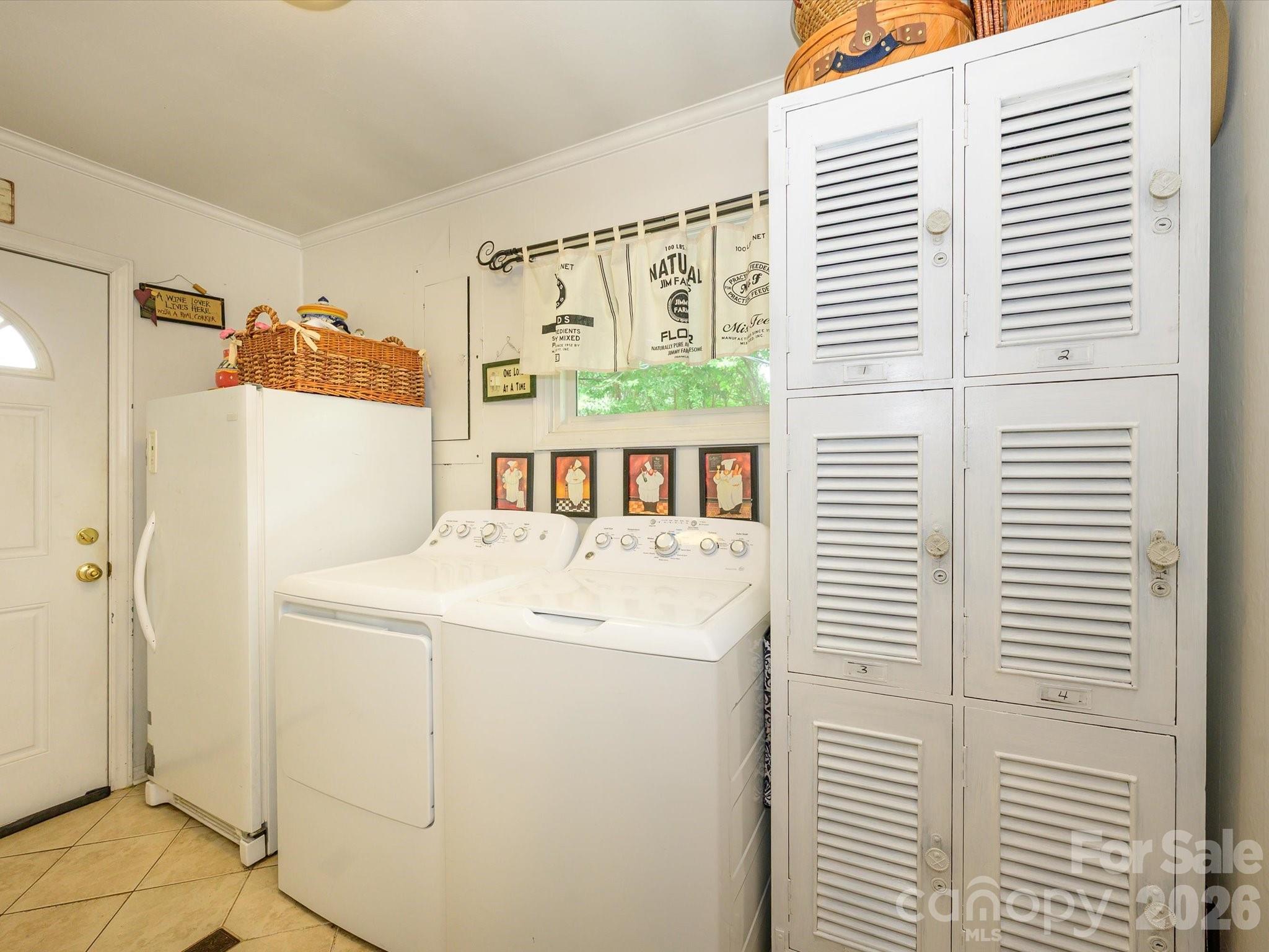 Photo 17 of 1300 Bevis Drive, Charlotte, NC