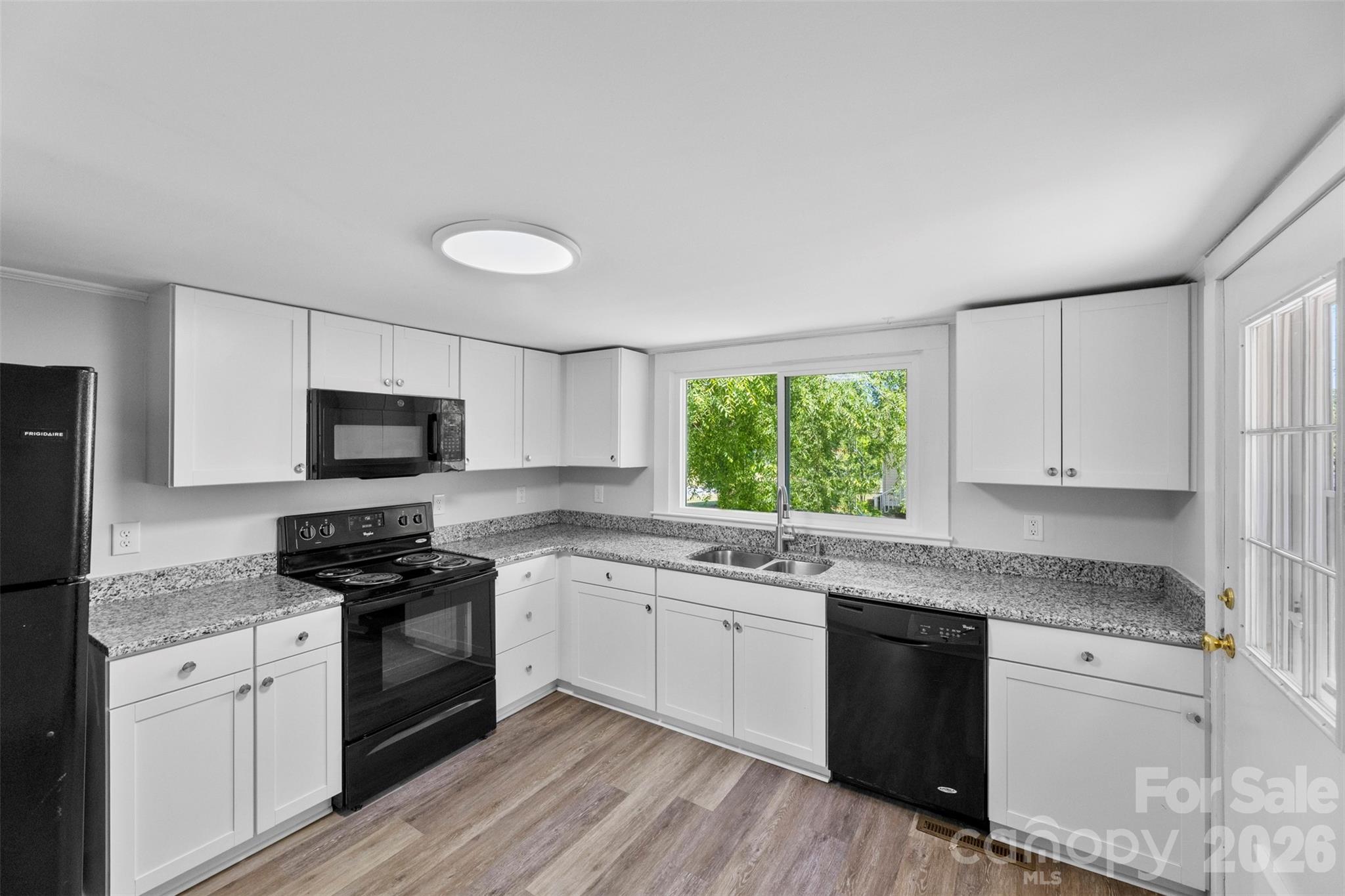 Photo 2 of 2504 Glenwood Street, Kannapolis, NC