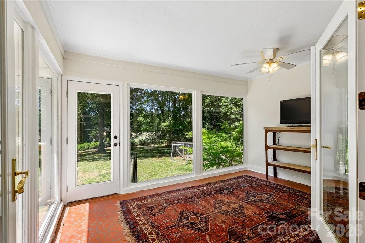 Photo 20 of 4640 Town And Country Drive, Charlotte, NC