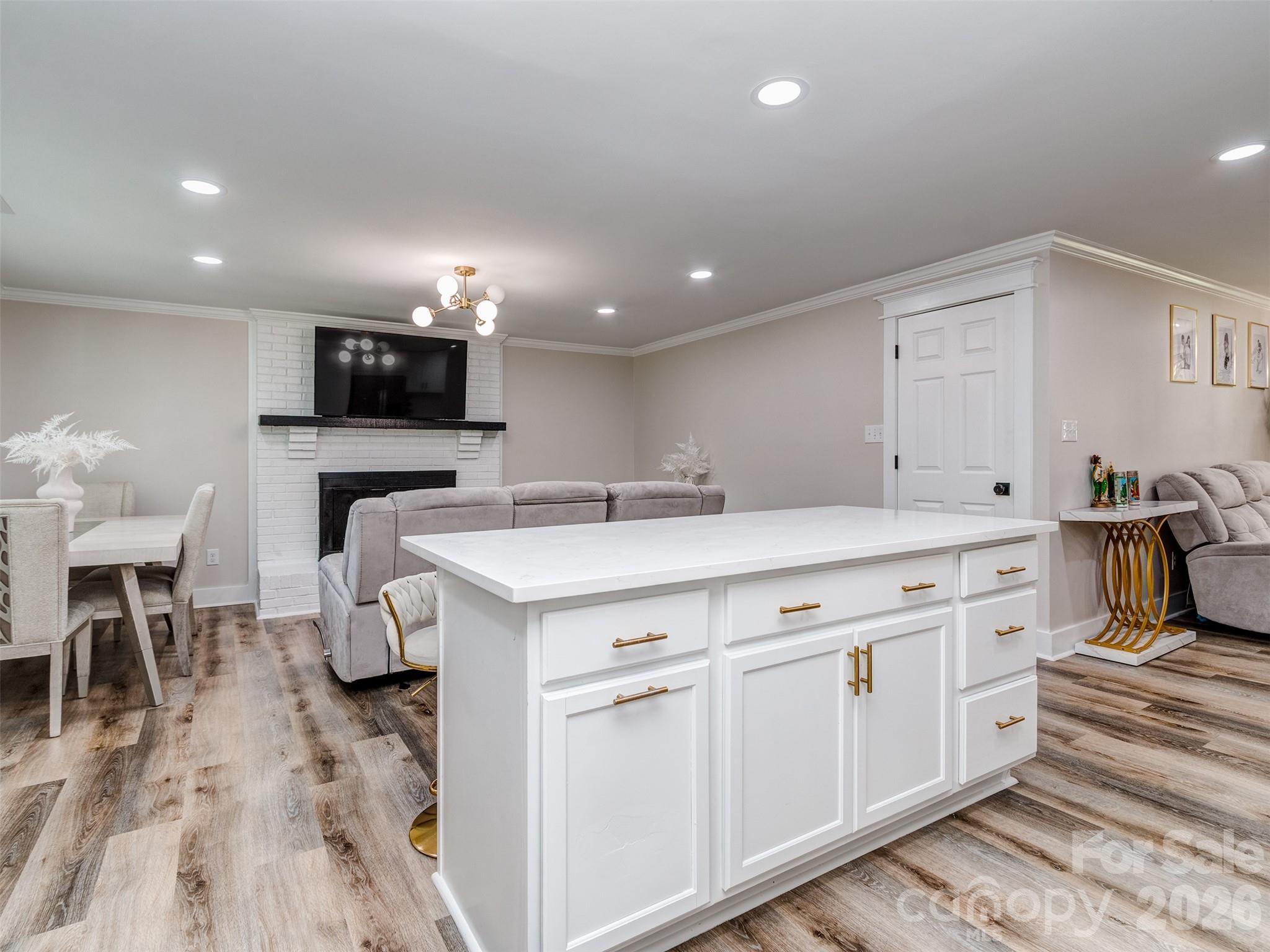 Photo 8 of 6821 Saddle Point Road, Charlotte, NC