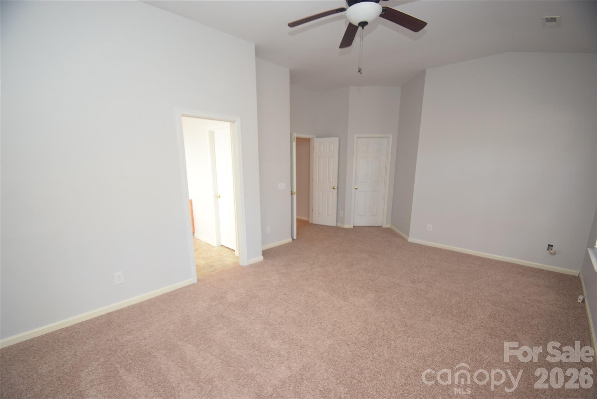 Photo 15 of 10214 Stoneykirk Lane, Charlotte, NC