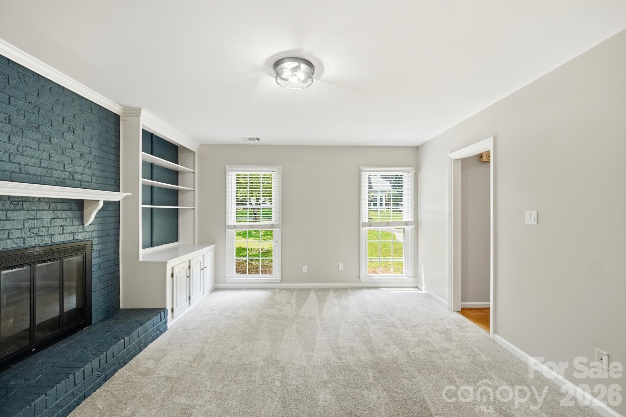 Home for sale at 2106 Caleo Circle, Charlotte, NC — photo 5 of 42