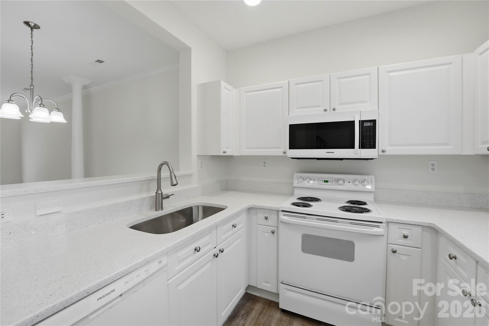 Photo 9 of 11544 Savannah Creek Drive, Charlotte, NC