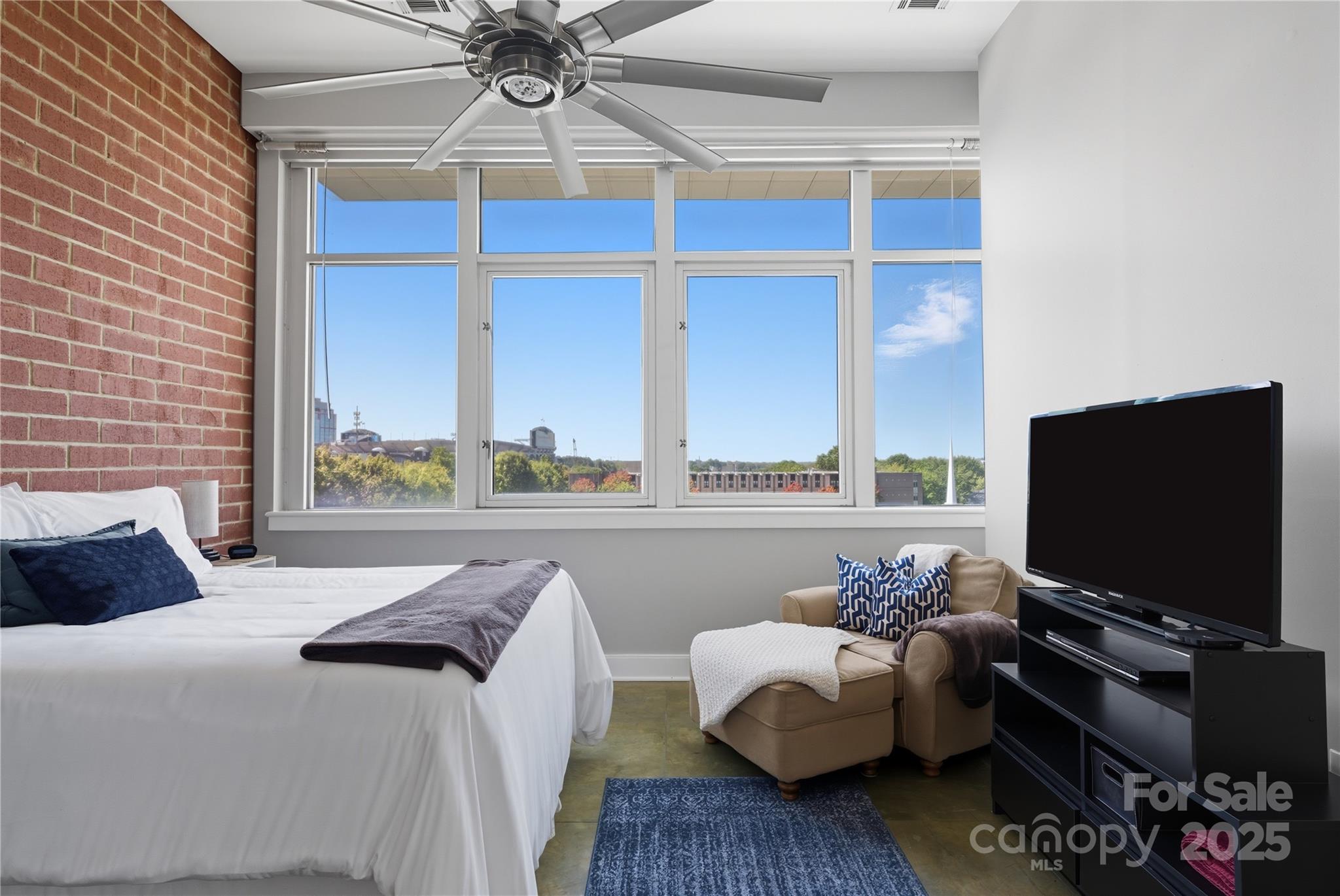 Photo 14 of 710 W Trade Street701, Charlotte, NC