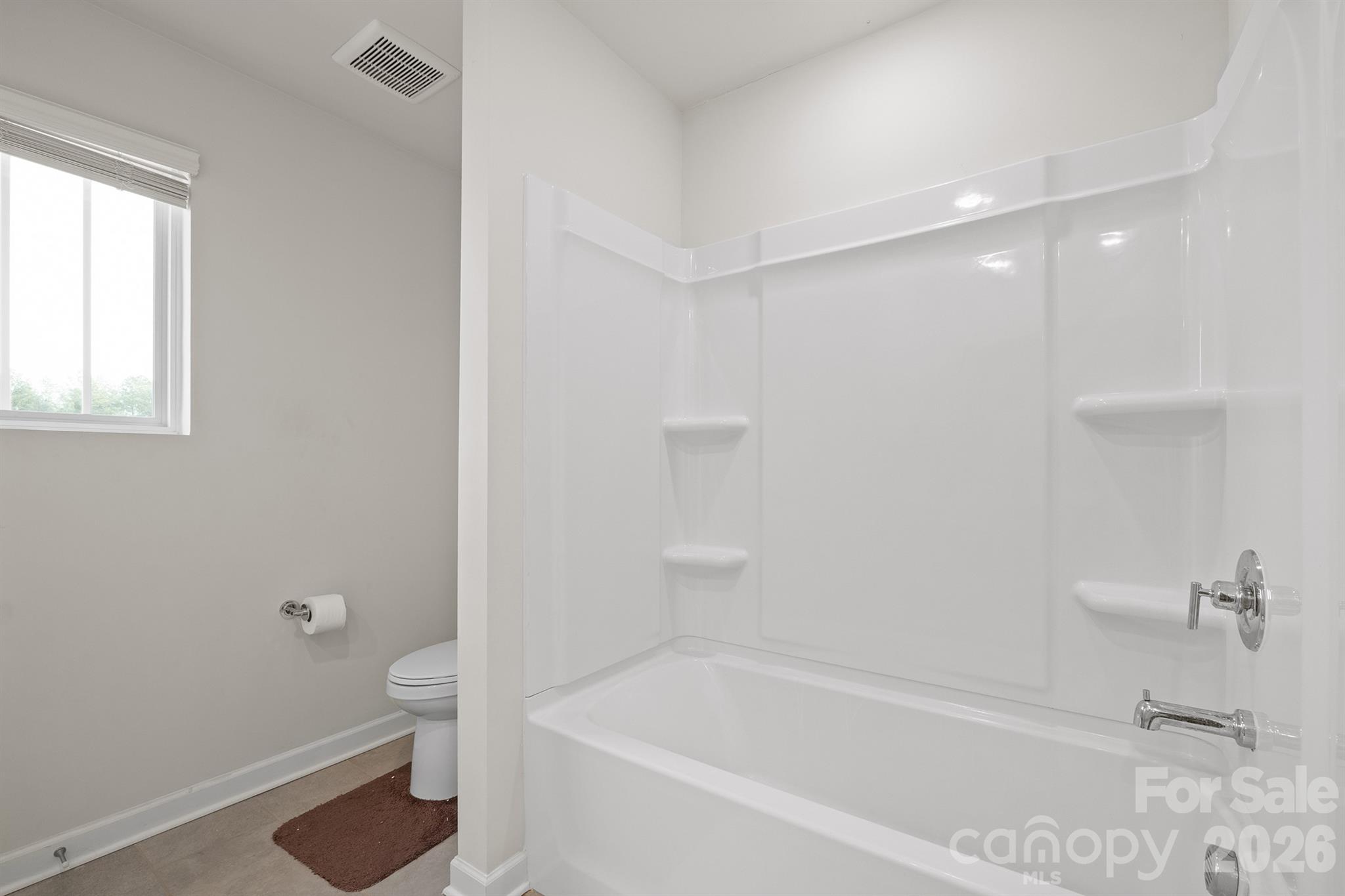 Photo 14 of 13022 KENWORTH Road, Charlotte, NC