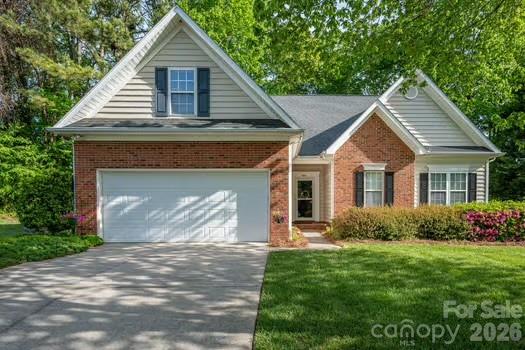 Photo 4 of 1614 Iverness Court, Gastonia, NC