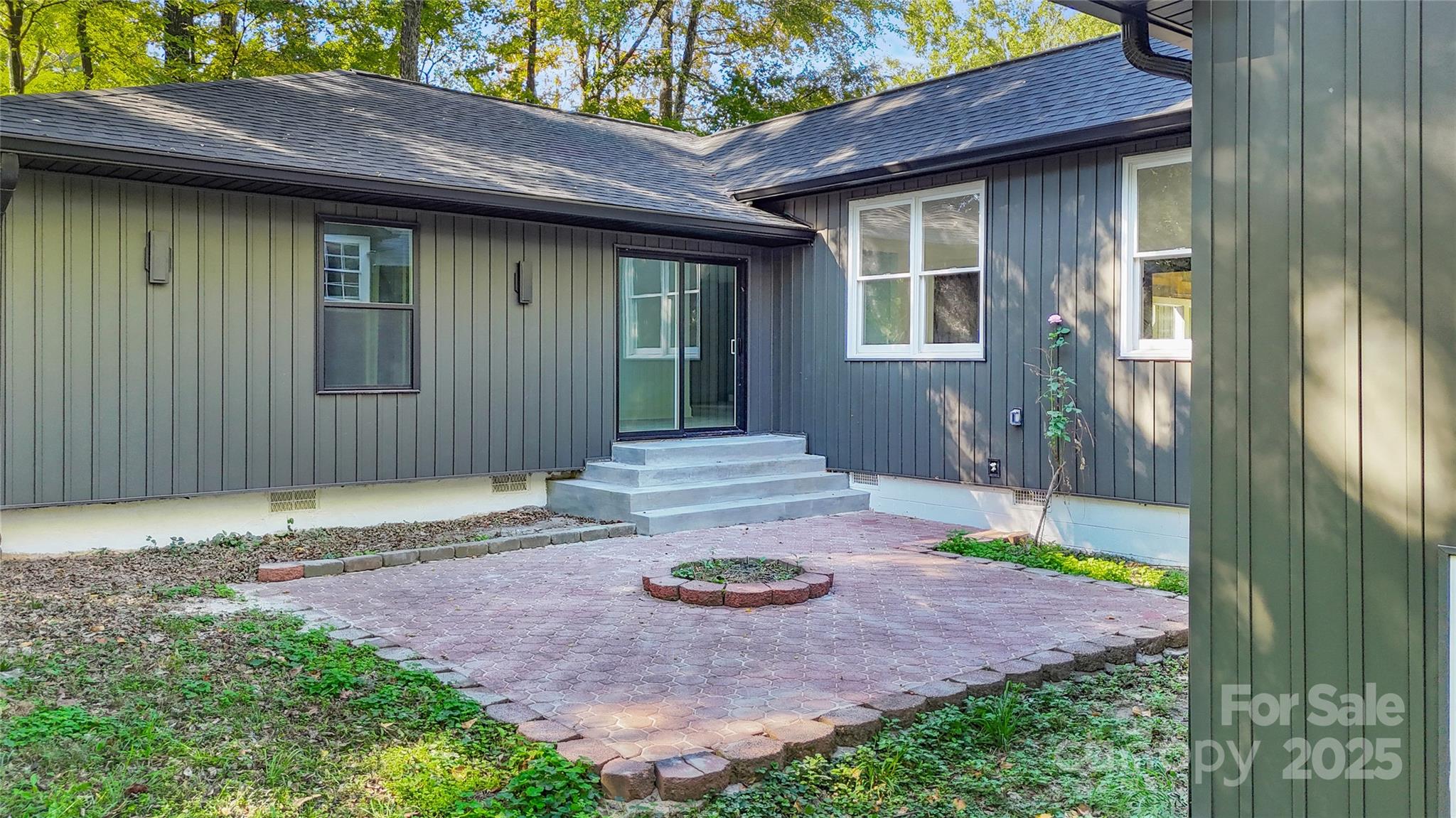 Photo 8 of 3301 Archdale Drive, Charlotte, NC