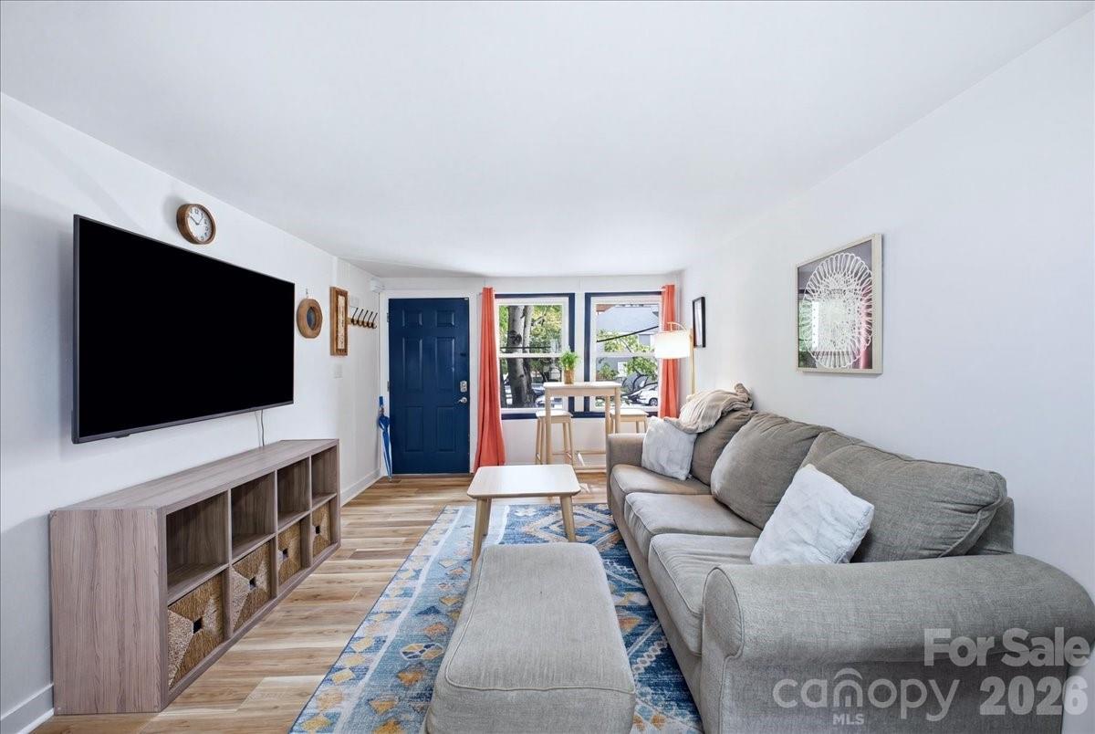 Photo 10 of 721 N Poplar Street7, Charlotte, NC