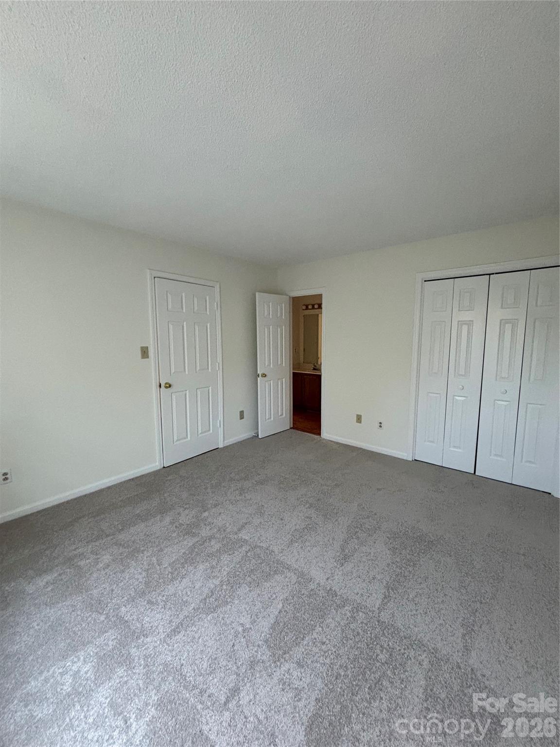 Photo 10 of 10910 Winterbourne Court, Charlotte, NC
