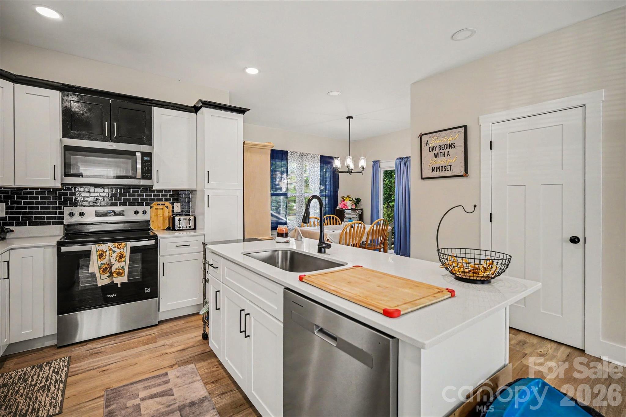 Photo 4 of 620 Granite Avenue, Gastonia, NC