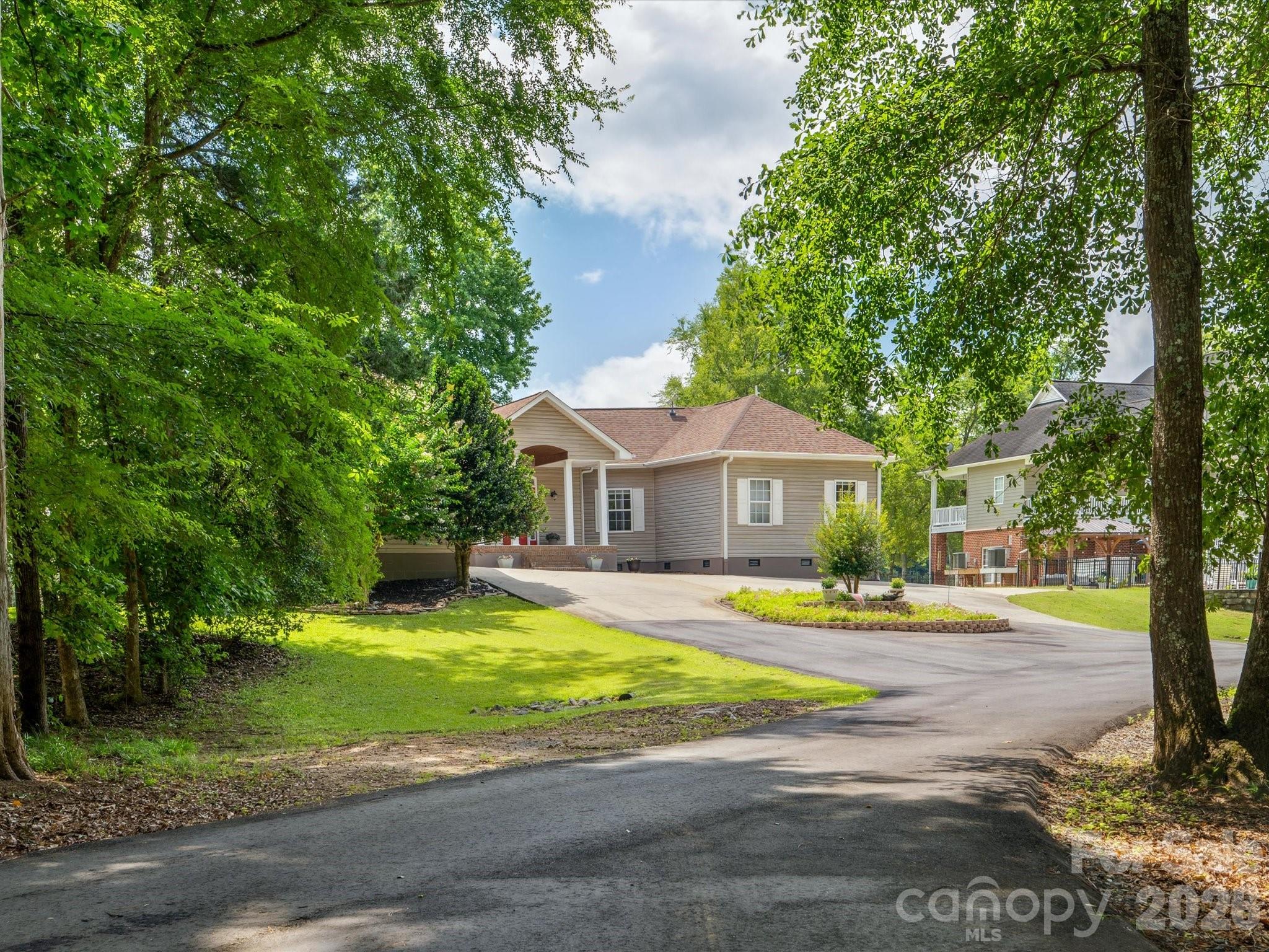 887 Living Waters Drive, Great Falls, SC - photo 42 of 47
