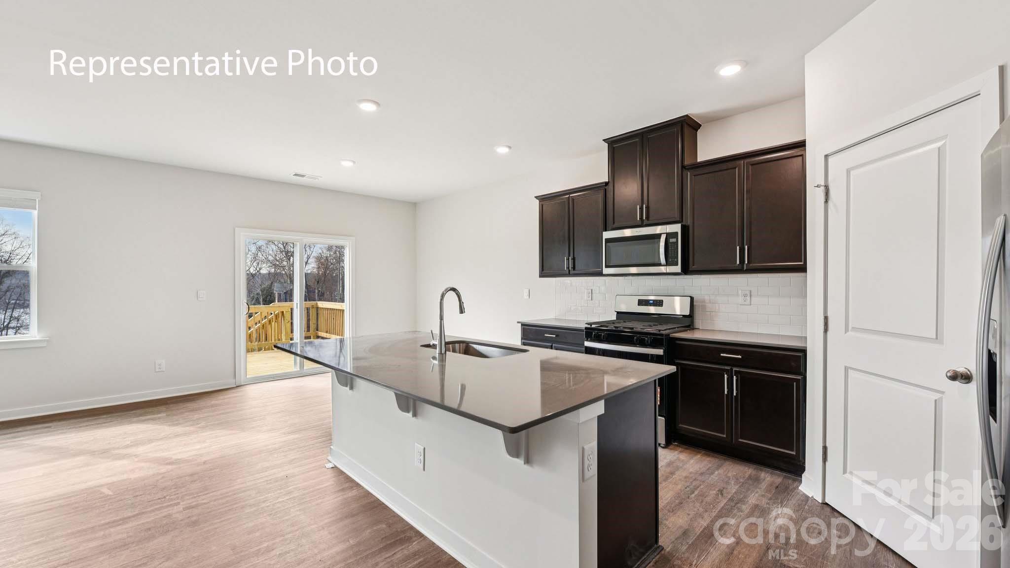 Photo 7 of 5616 Pamplona Way, Charlotte, NC