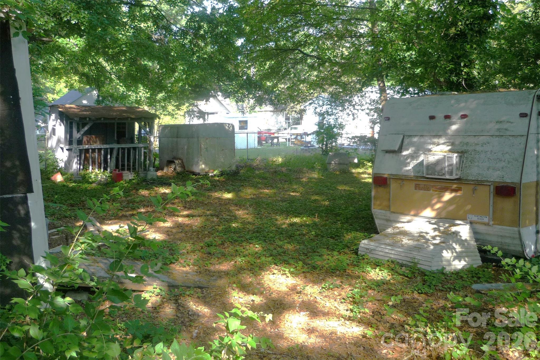 407 N Pear Street, Gastonia, NC - photo 6 of 34