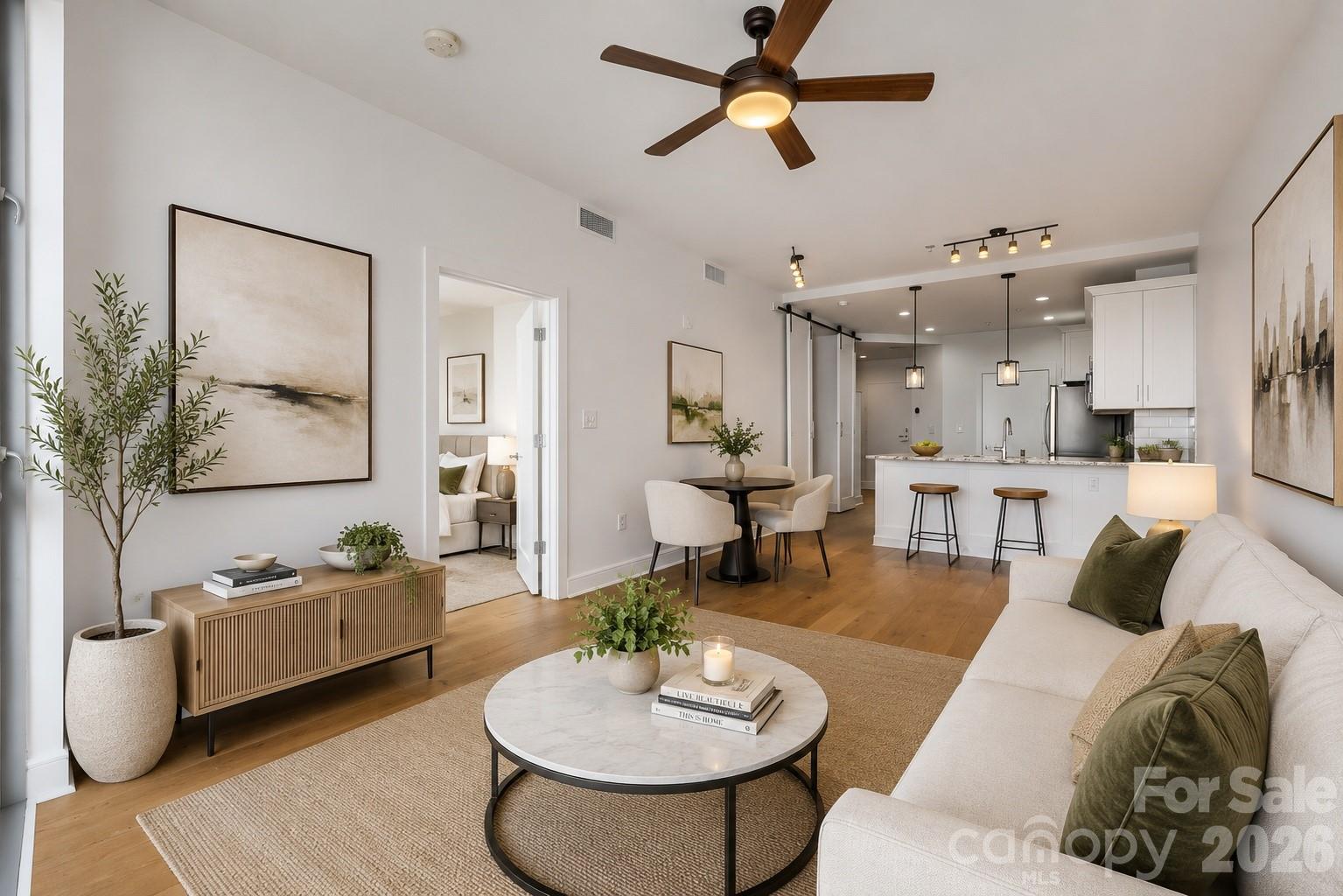 Home for sale at 333 W Trade Street W2002, Charlotte, NC — photo 1 of 48