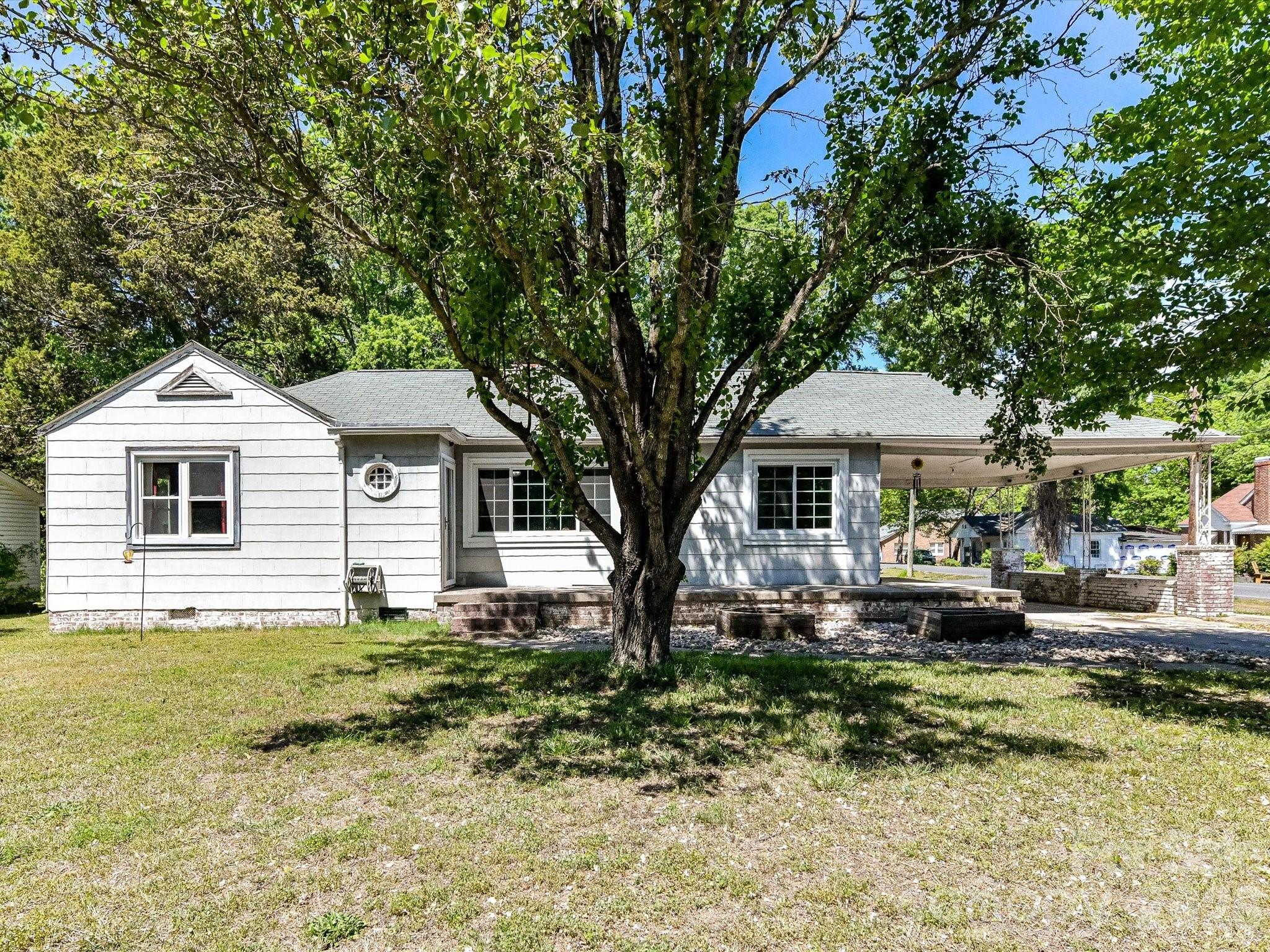Photo 2 of 154 Lancaster Street, Chester, SC