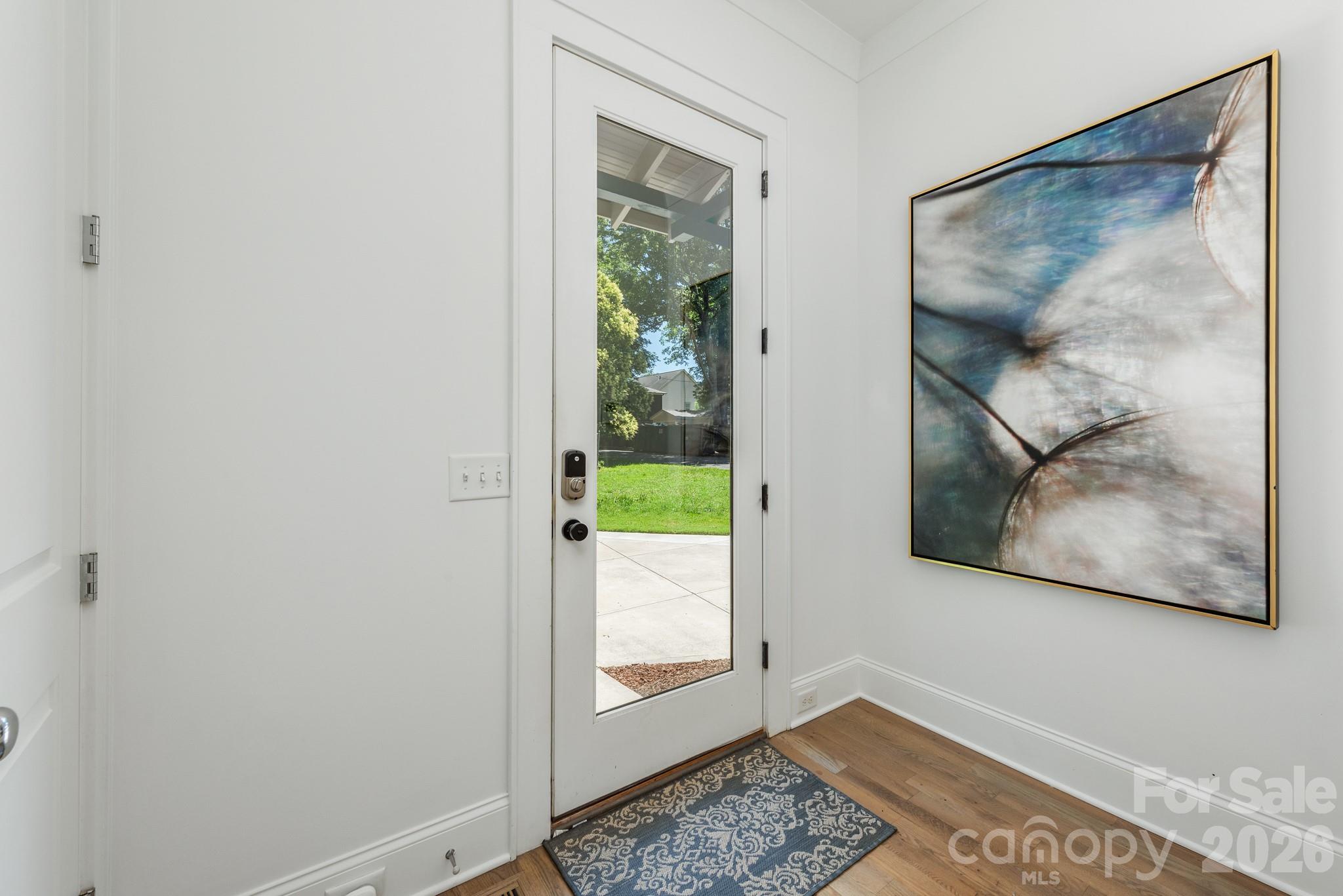 Home for sale at 1301 Catawba Avenue, Charlotte, NC — photo 7 of 39