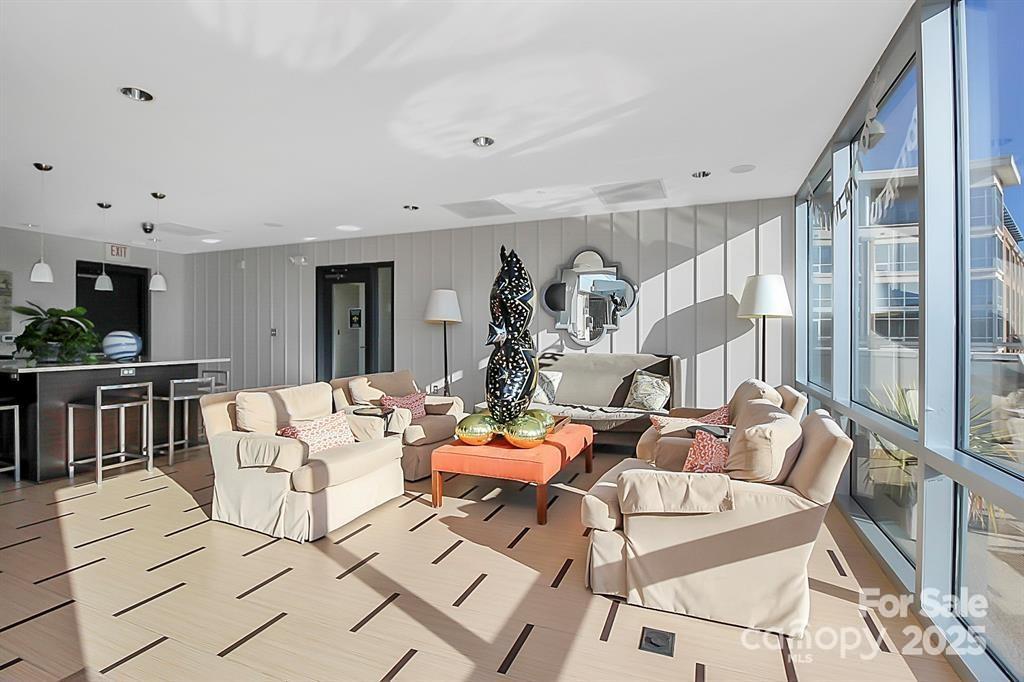 Photo 21 of 1133 Metropolitan Avenue613, Charlotte, NC