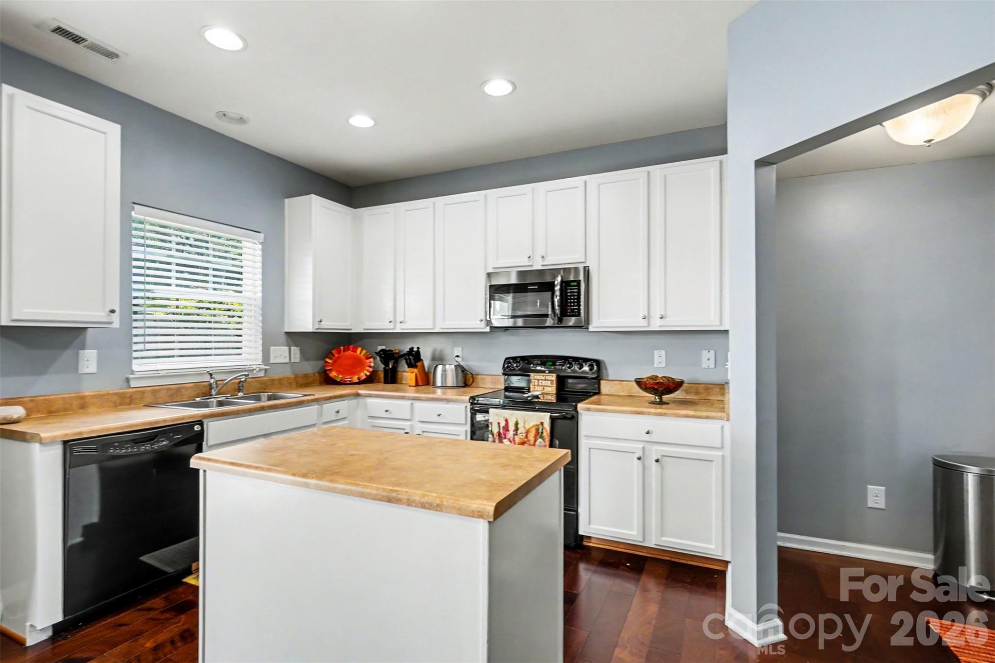 Photo 6 of 3315 Ashley View Drive, Charlotte, NC