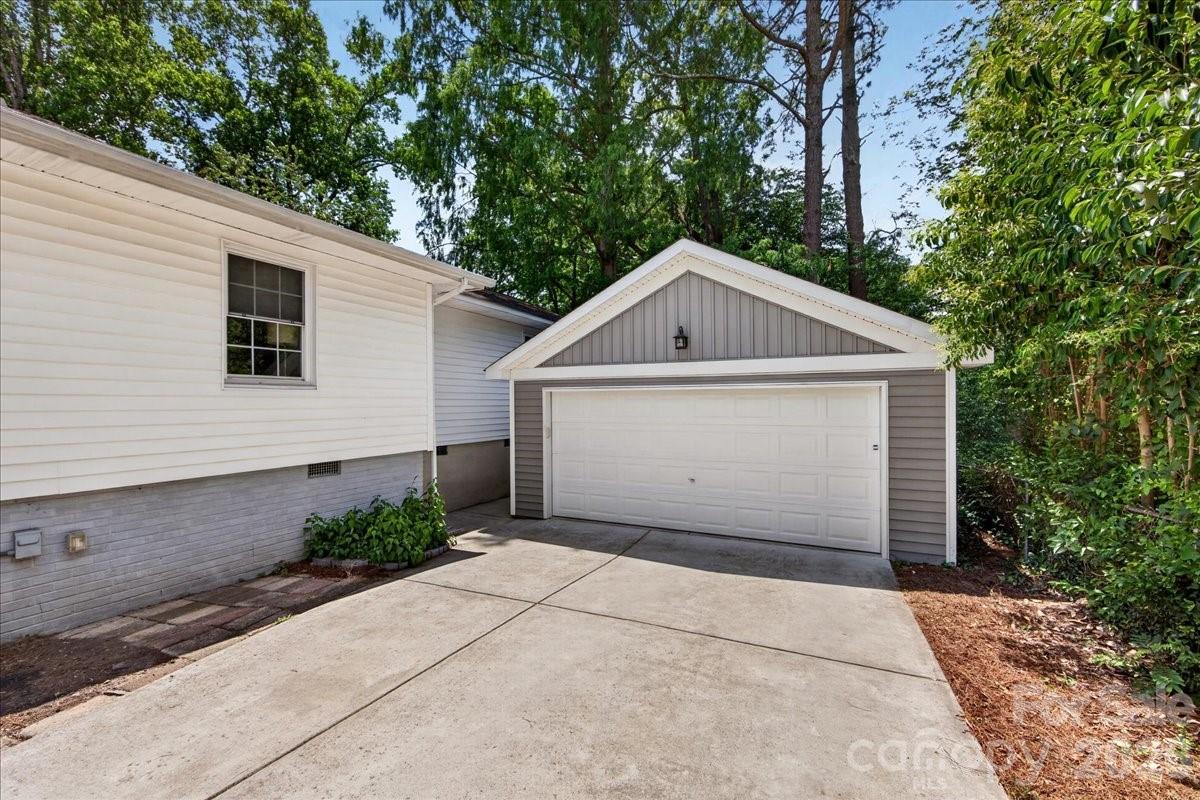 Photo 26 of 3425 Airlie Street, Charlotte, NC