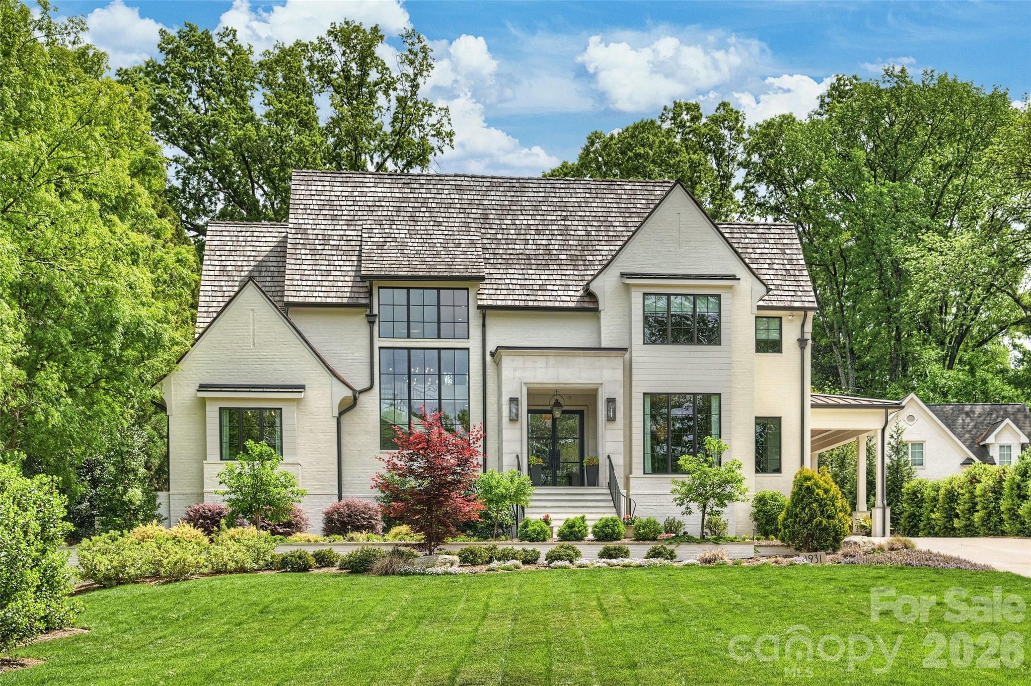 Photo 2 of 1931 Shoreham Drive, Charlotte, NC