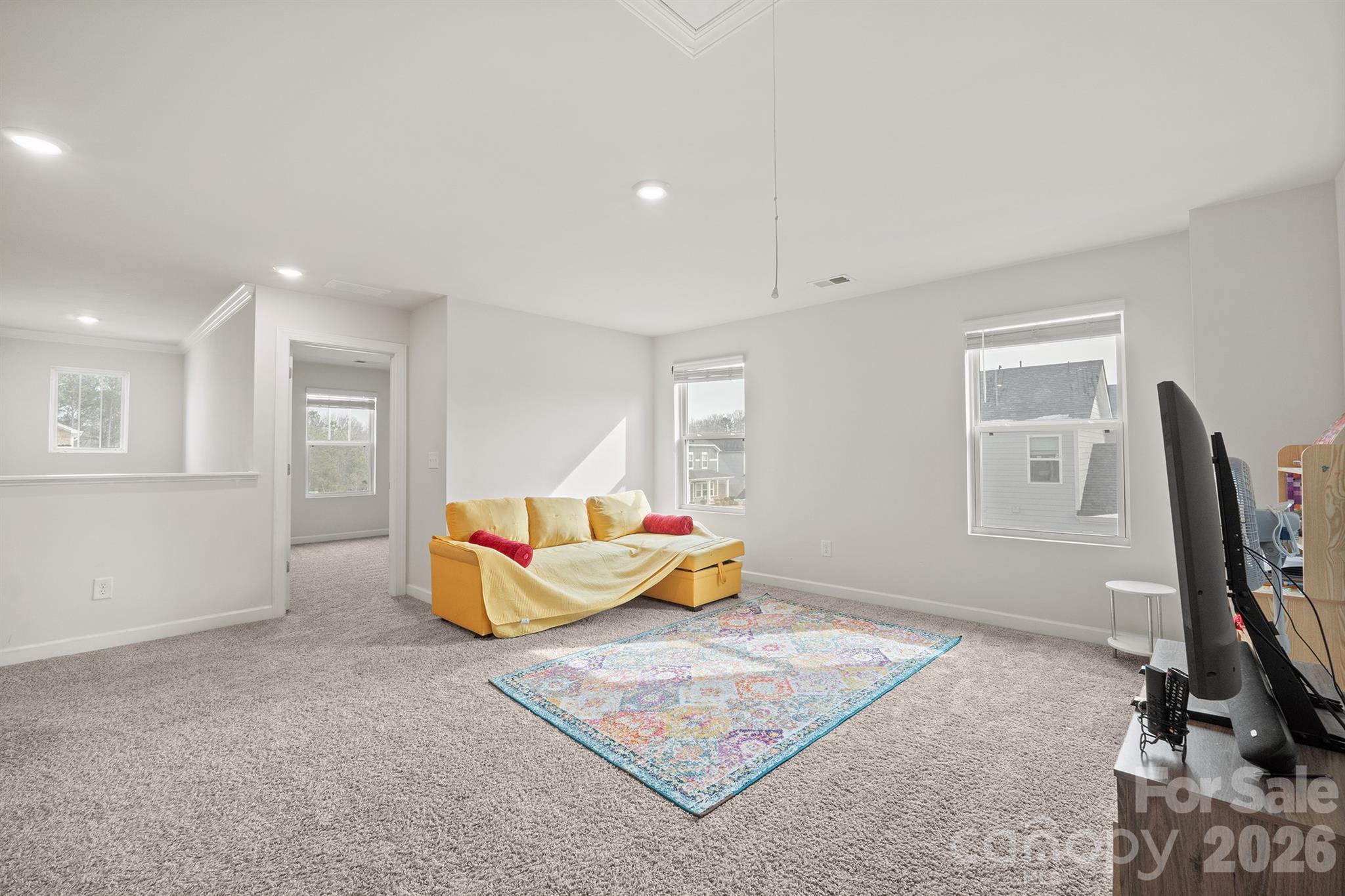 Photo 17 of 13022 KENWORTH Road, Charlotte, NC