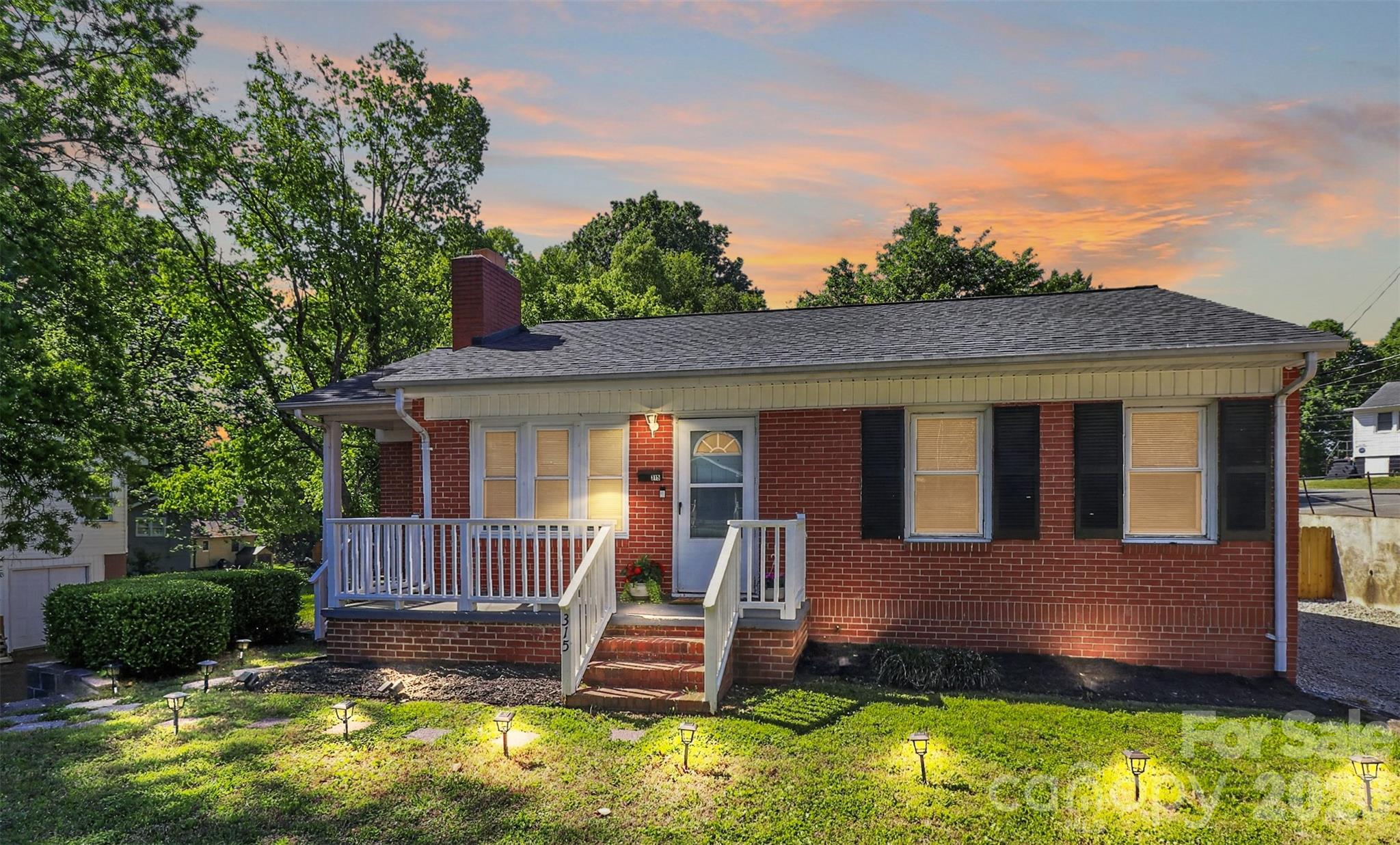 Photo 2 of 315 E 4th Avenue, Gastonia, NC