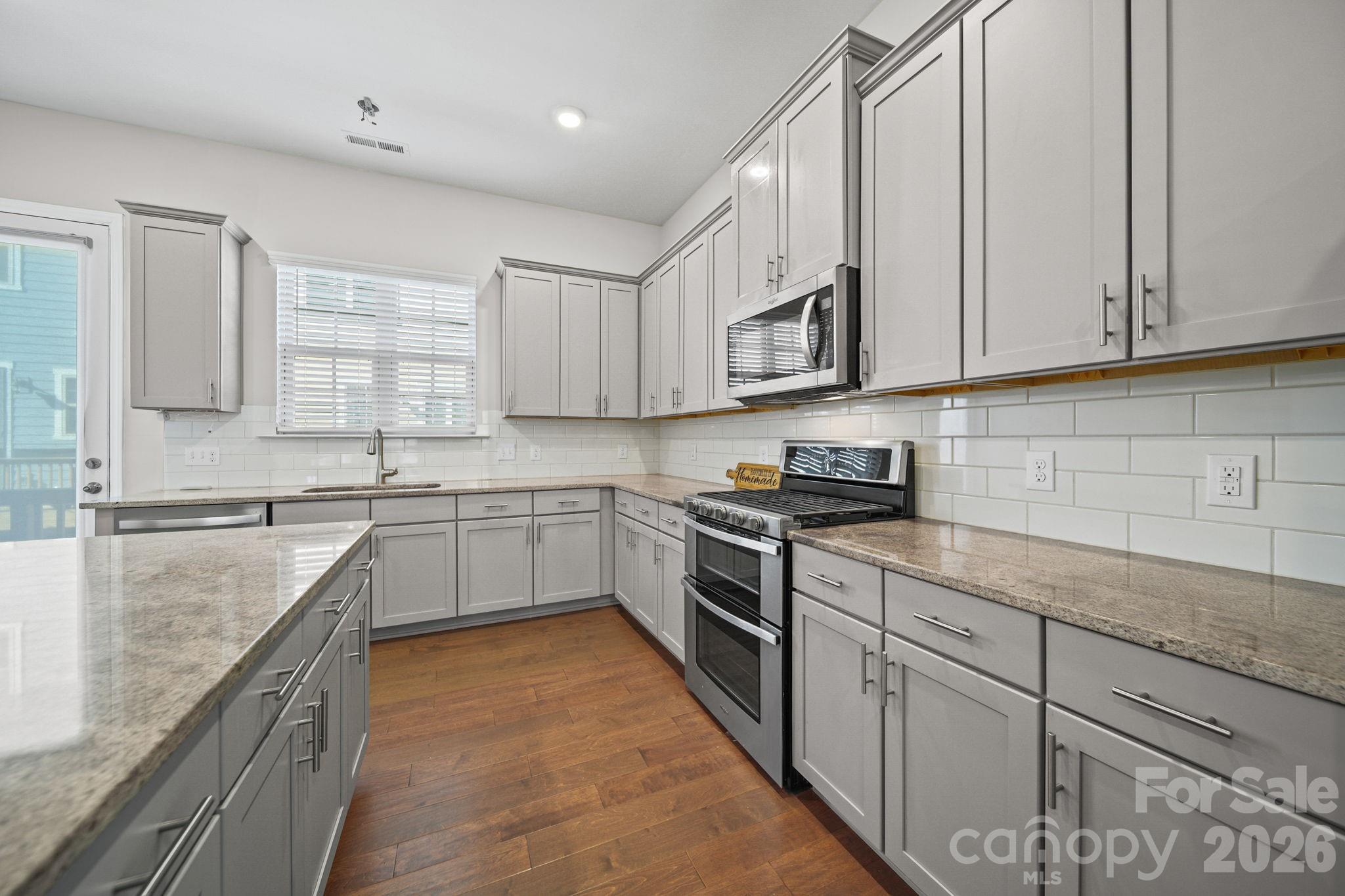 Photo 9 of 928 Bexton Street, Charlotte, NC
