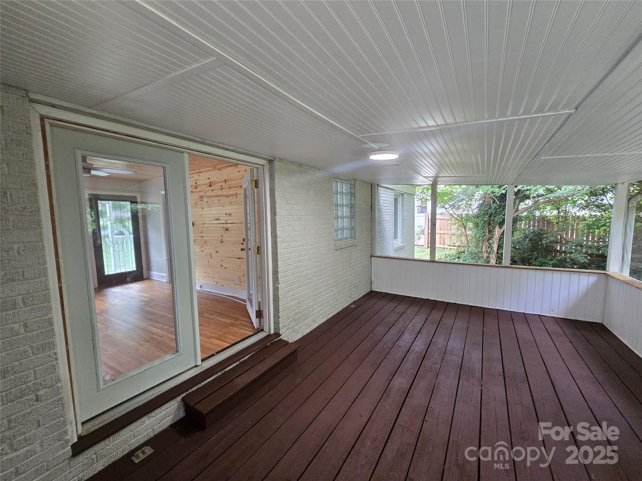 1733 Merry Oaks Road, Charlotte, NC - photo 10 of 12