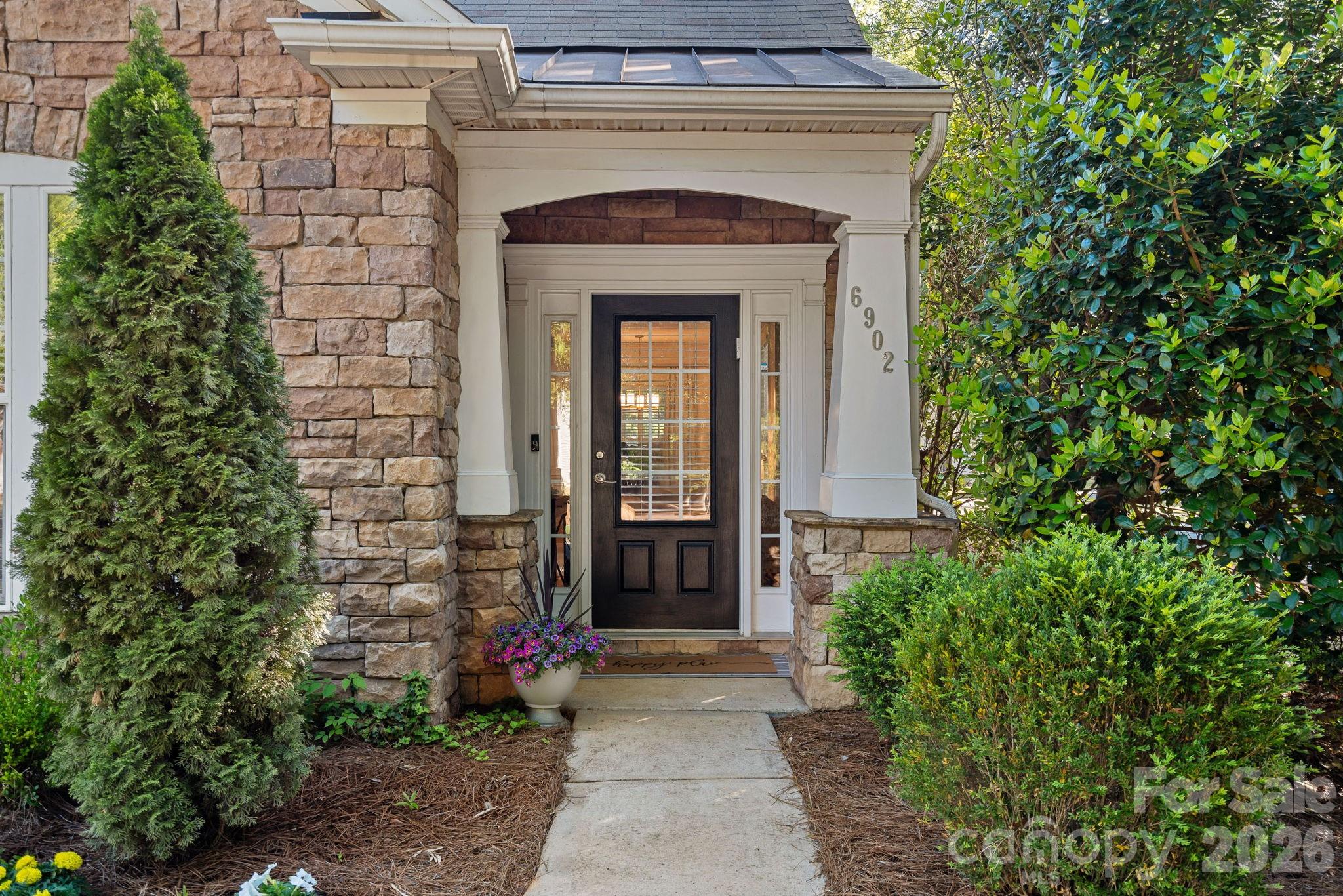 Photo 2 of 6902 Saranac Lane, Matthews, NC