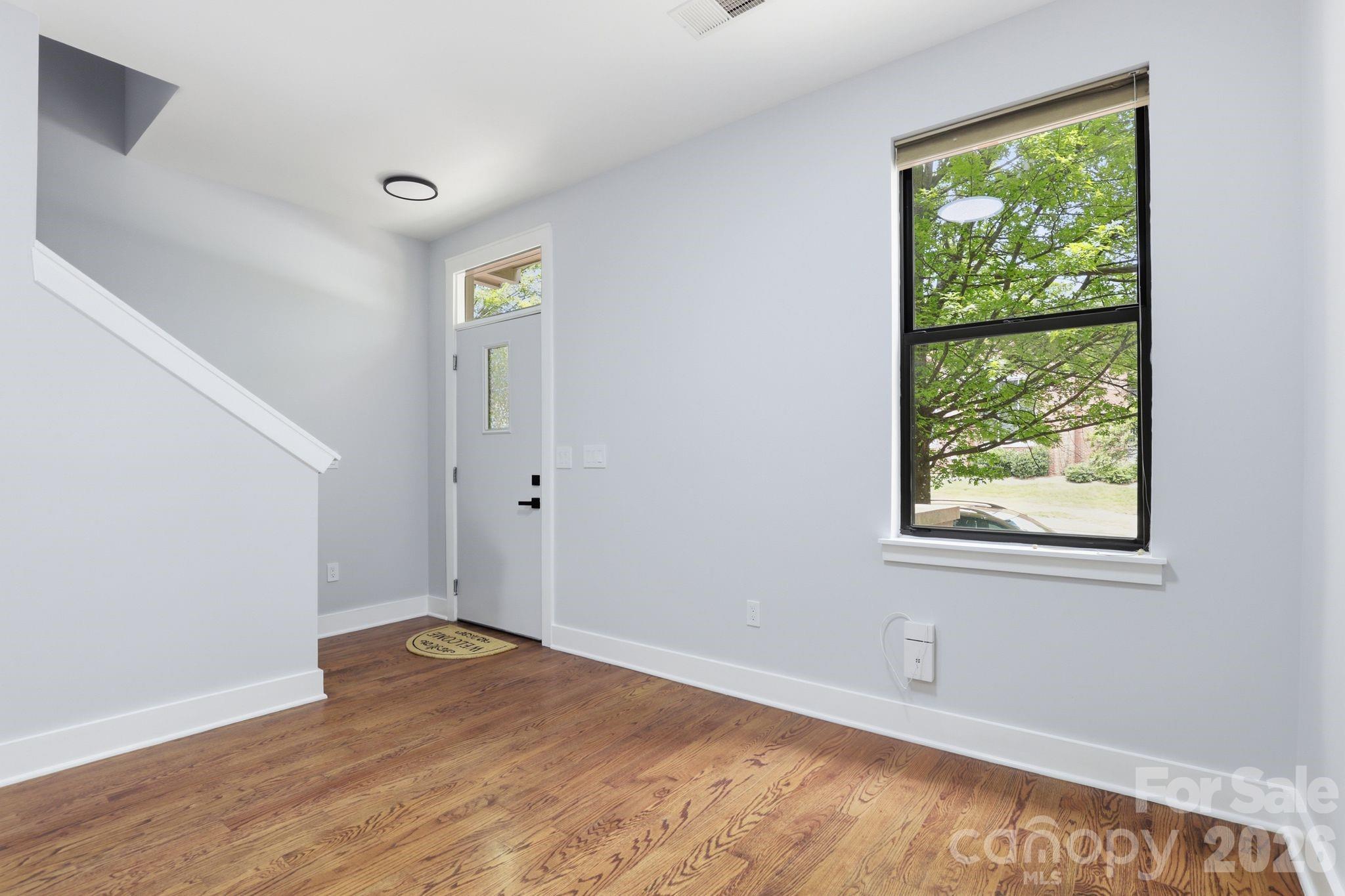 Photo 4 of 526 N McDowell Street, Charlotte, NC
