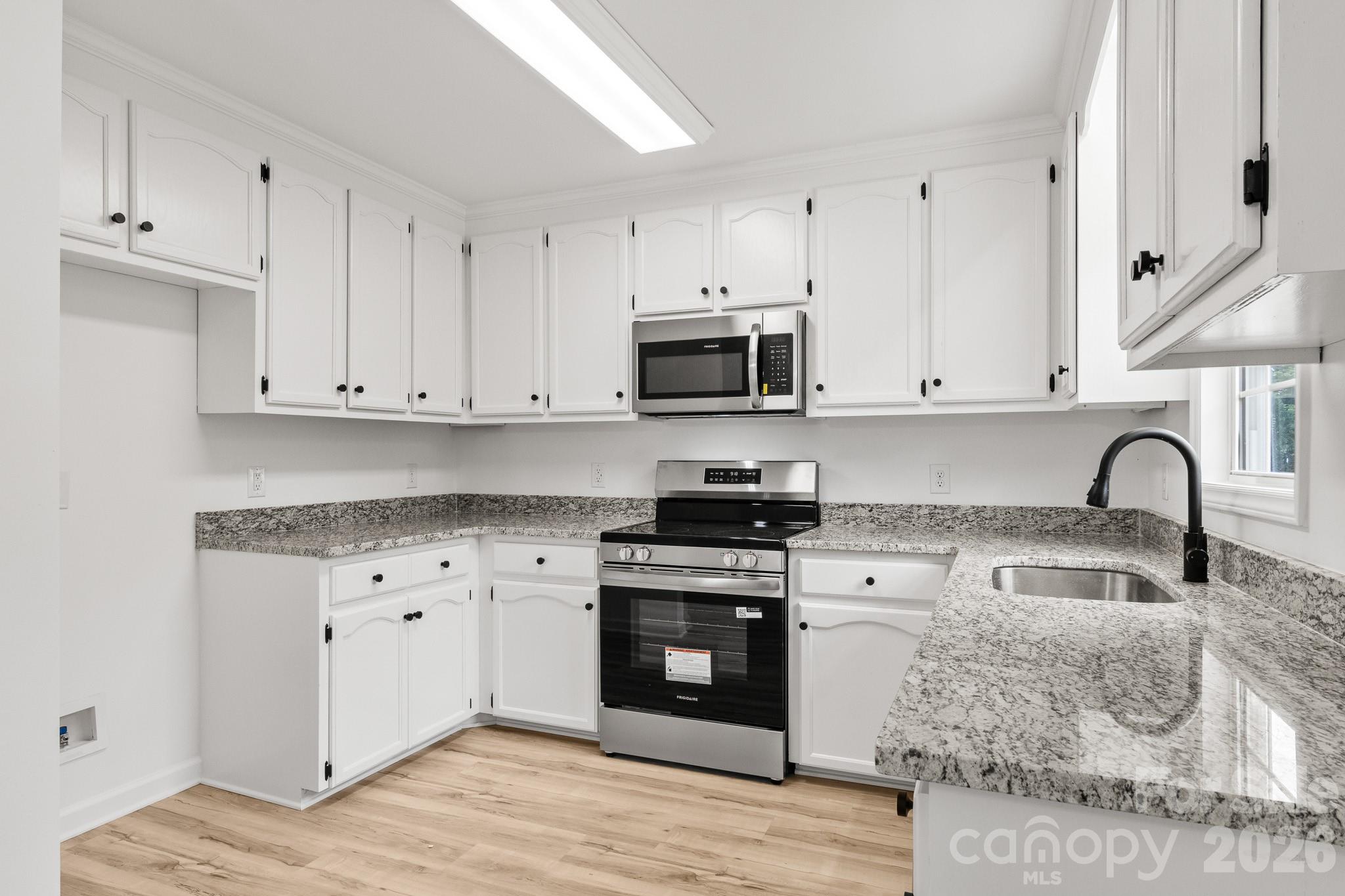 Photo 15 of 2931 Greenleaf Road, Clover, SC
