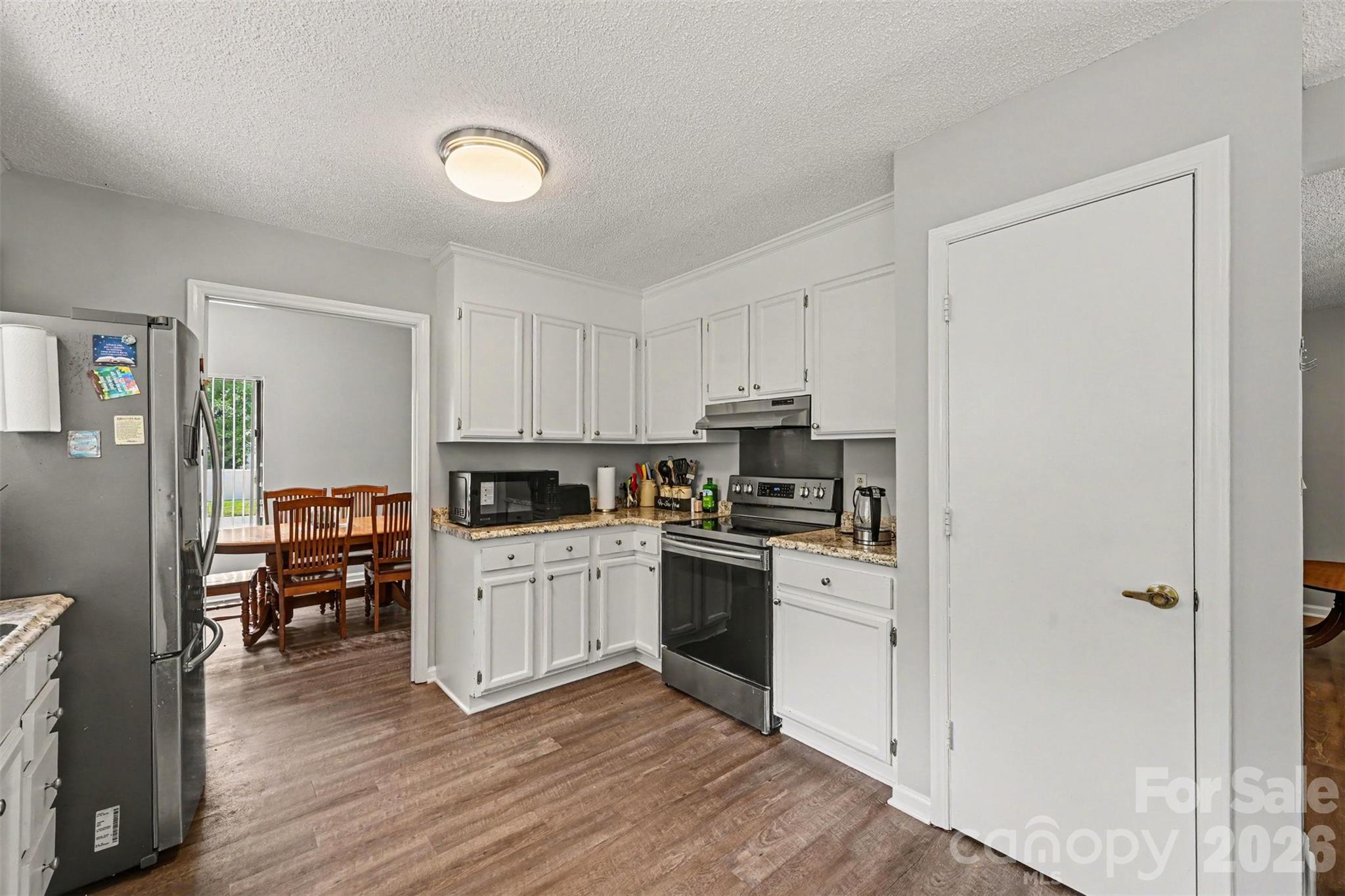 Photo 10 of 611 Mattingwood Drive, Charlotte, NC